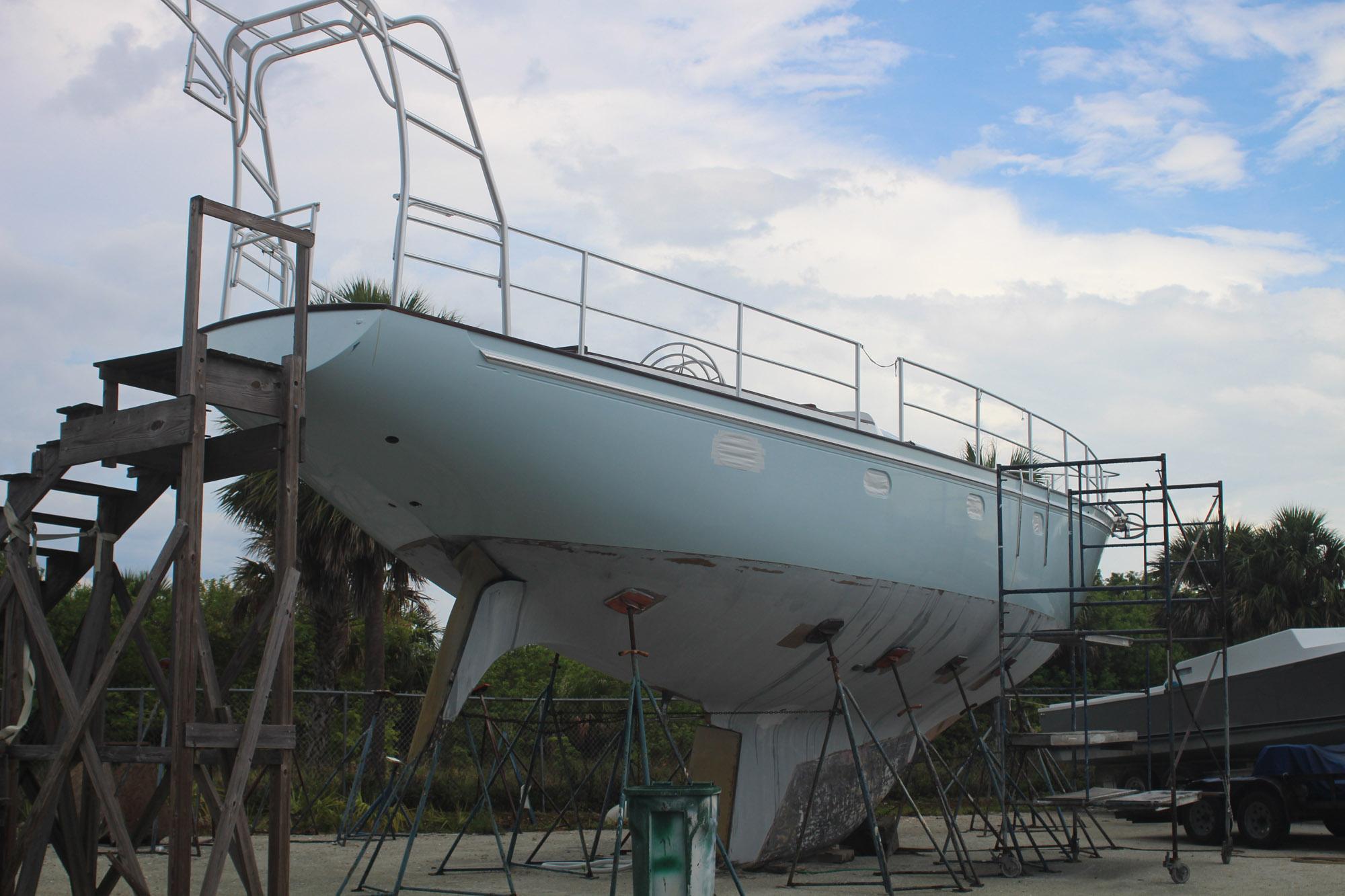 Used Columbia Custom 57 in Florida - iNautia