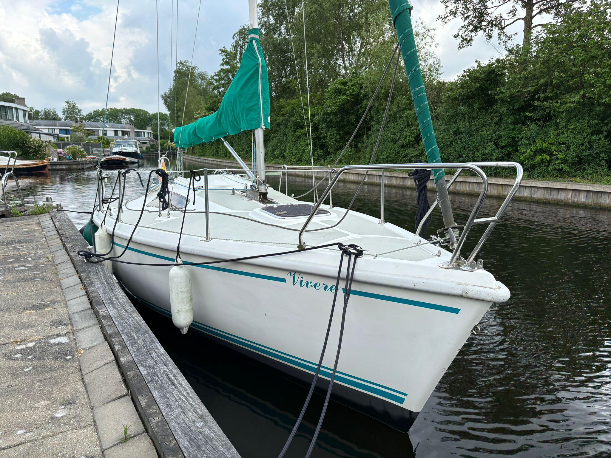 Used 2001 Clever 23 | YachtFocus