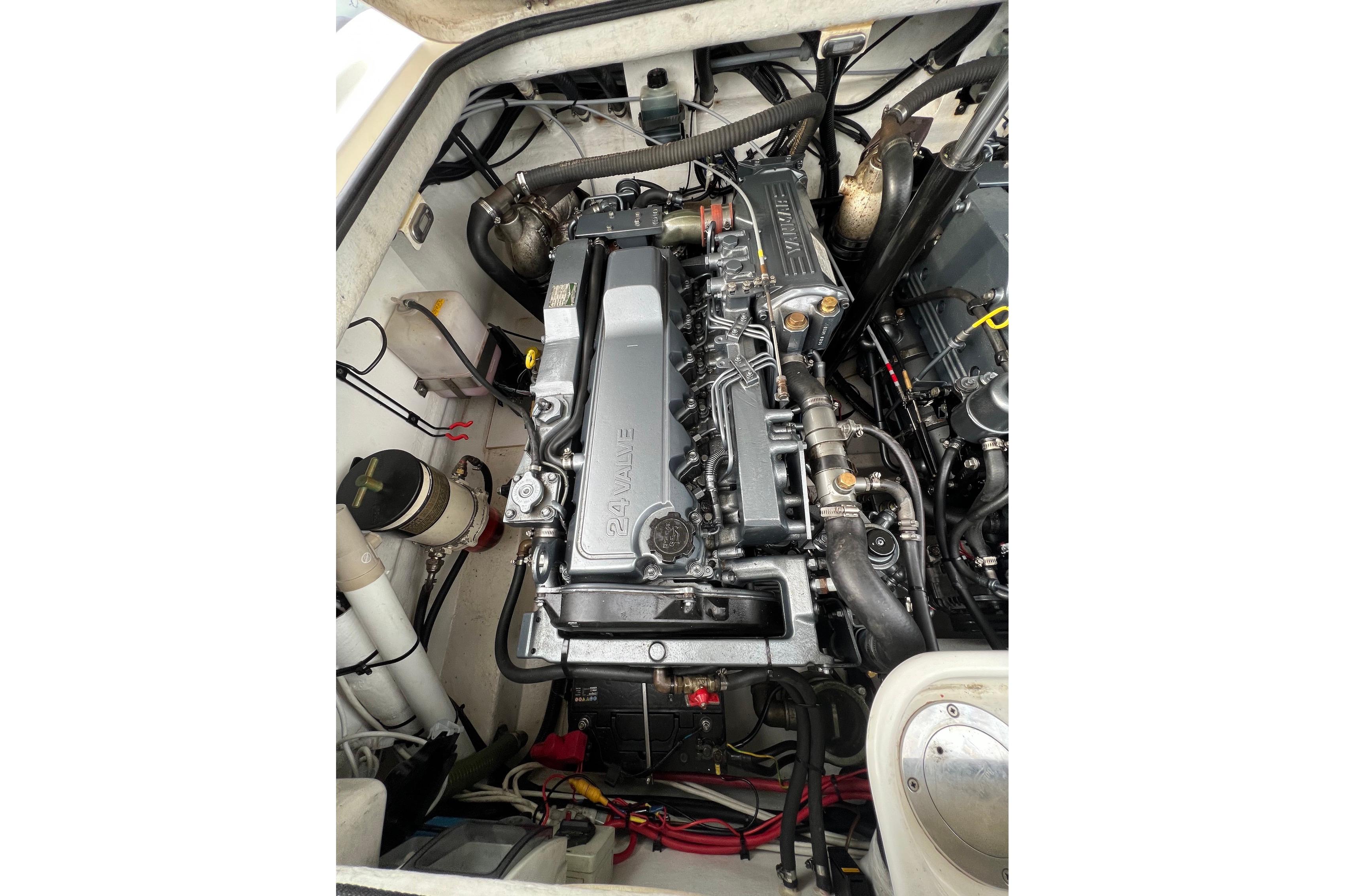 Scorpion Sting/Cruiser | 2005 | 33ft - Isle of Wight | Boatshop24