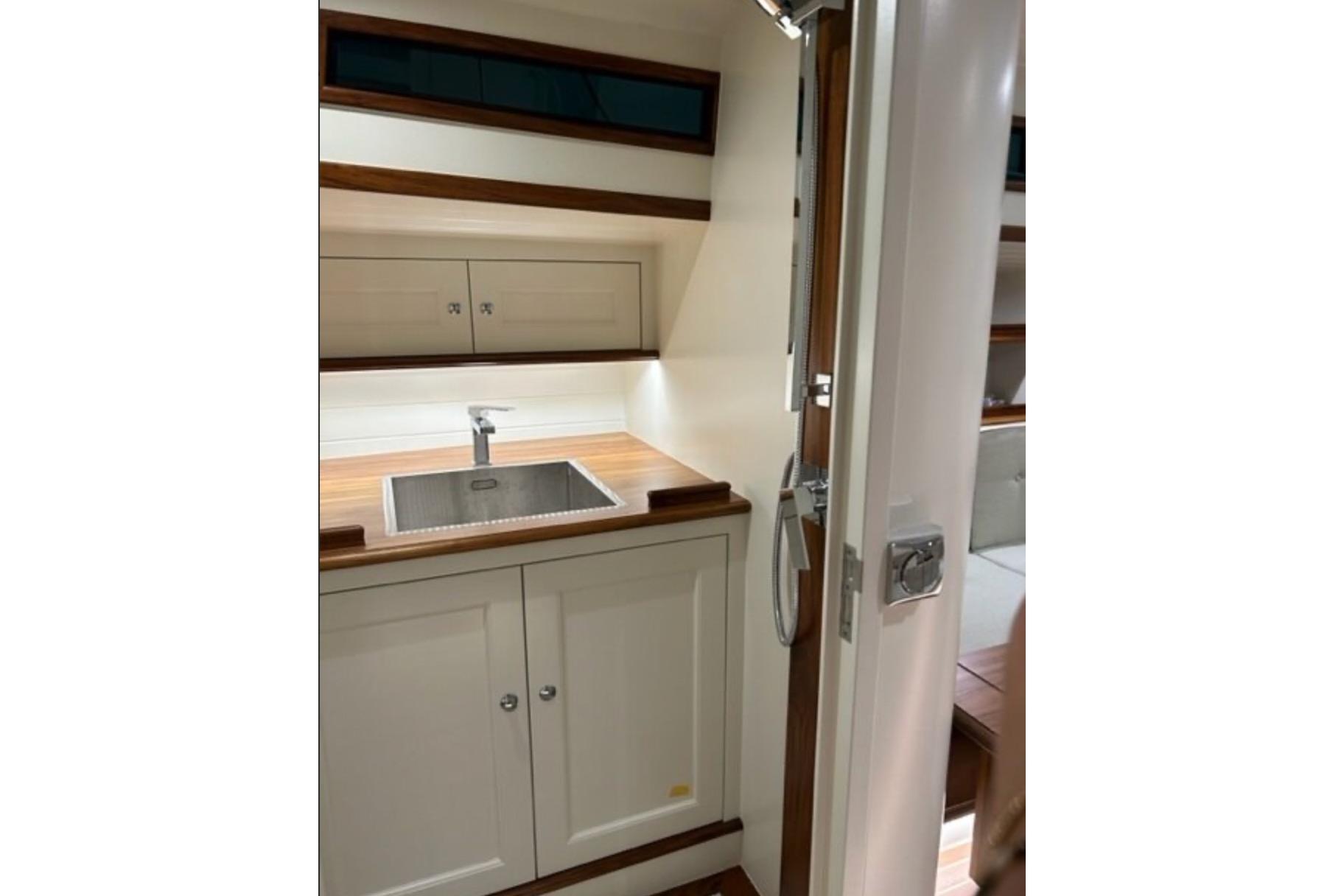 2024 Leonardo Yachts Eagle 54 Daysailer for sale - YachtWorld