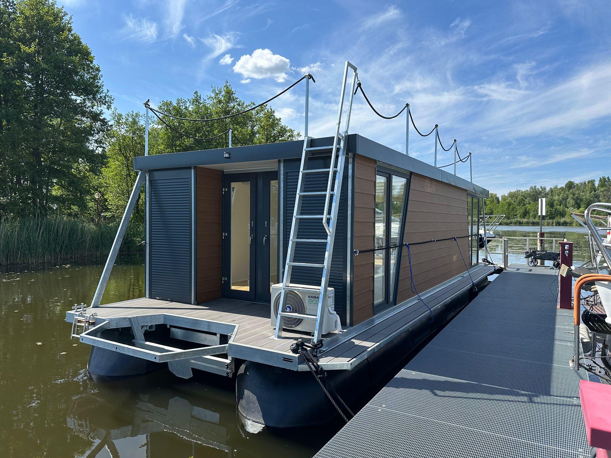 Custom Hausboot Bornero Boats 12m 2023, Hausboote - Brandenburg | Boot24
