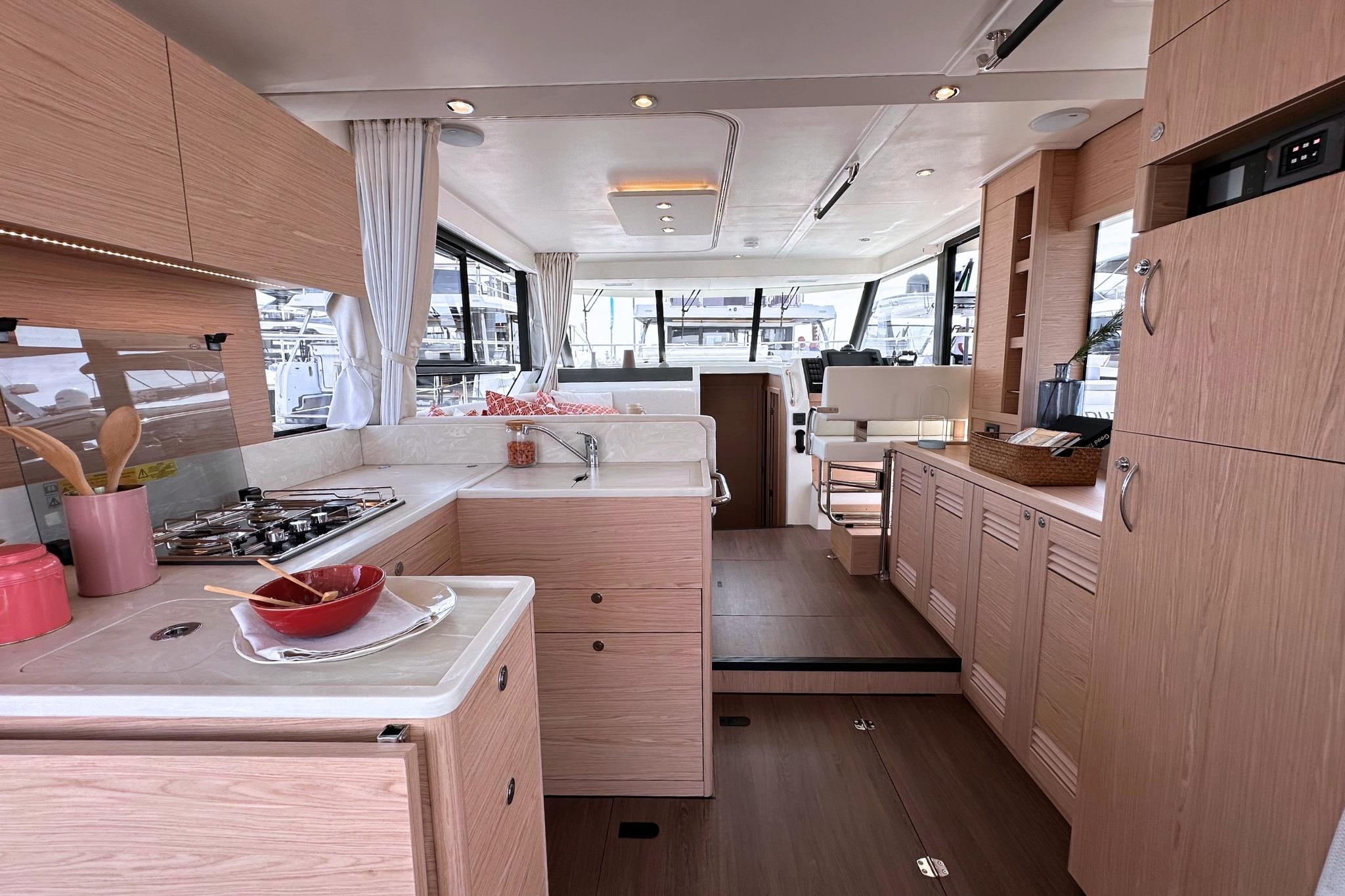 Beneteau Swift Trawler 41 Fly | 2025 | 13m | Boatshop24