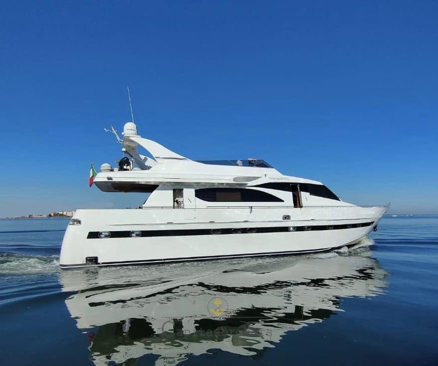 Custom Navar Cantieri Flybridge 82 | 24m | 2002 - Ravenna | Boats and ...
