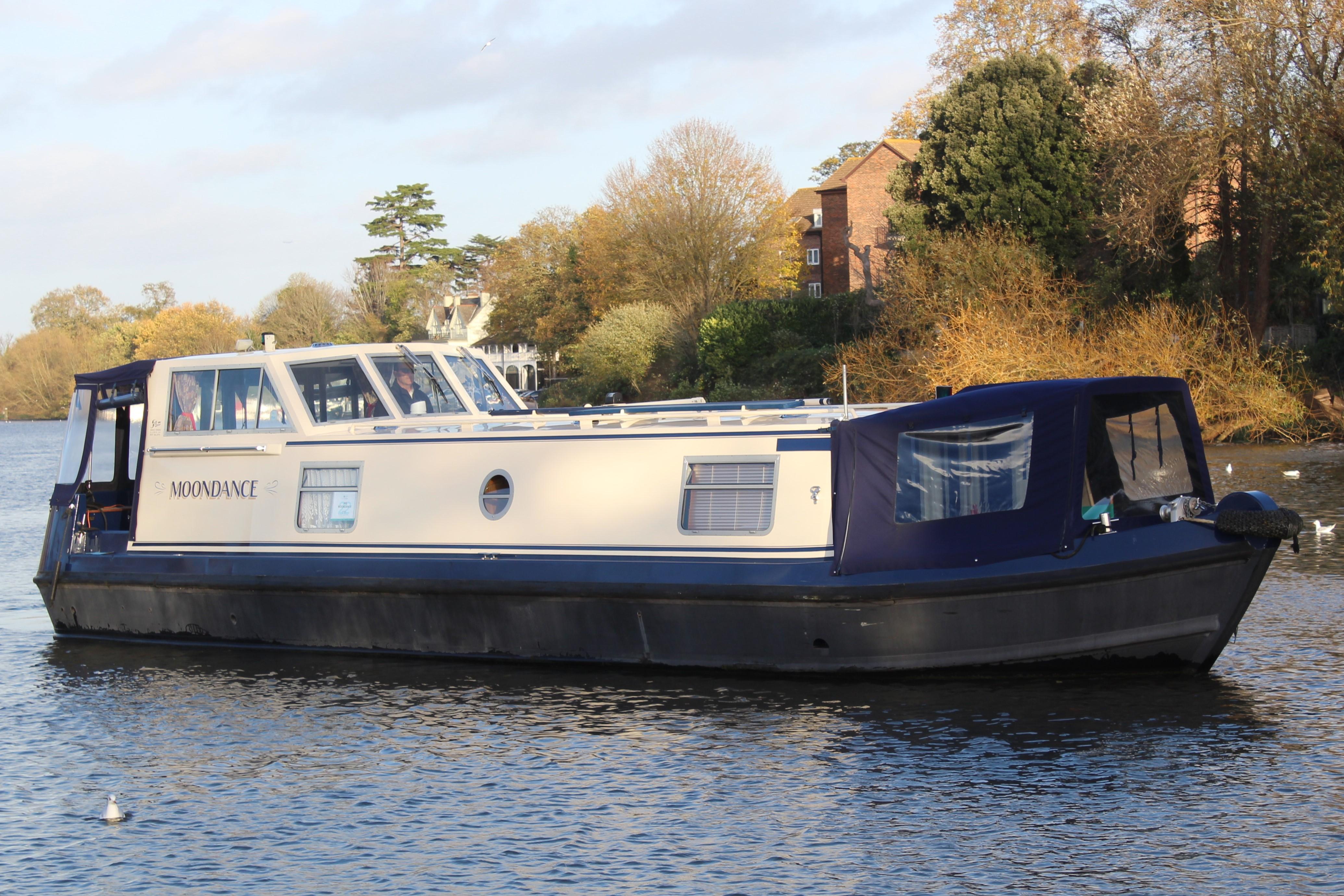 Sea Otter 40'x10' Widebeam | 12m | 2003 - Surrey | Boats and Outboards