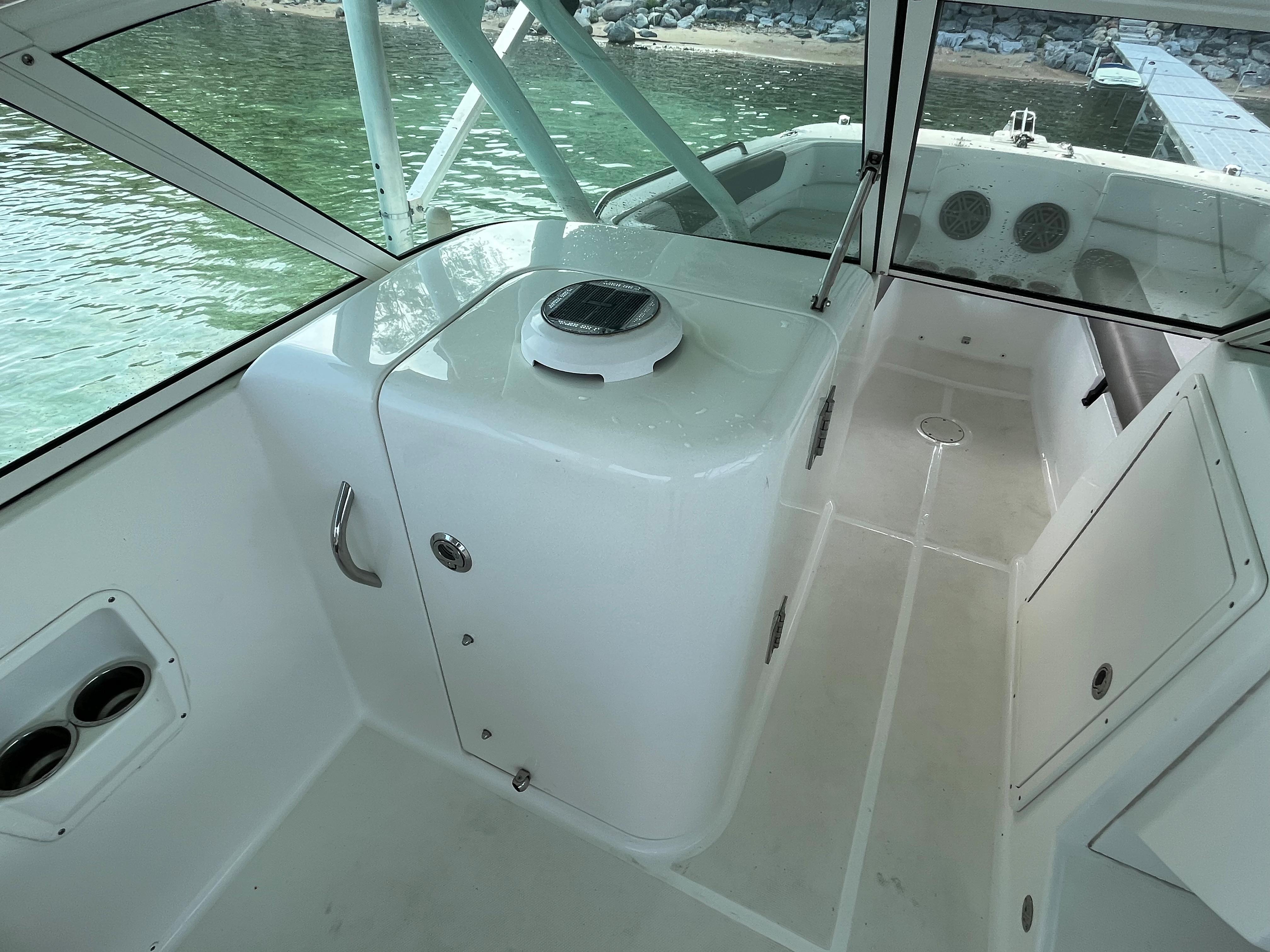 2017 World Cat 230 DC Power Catamaran for sale - YachtWorld