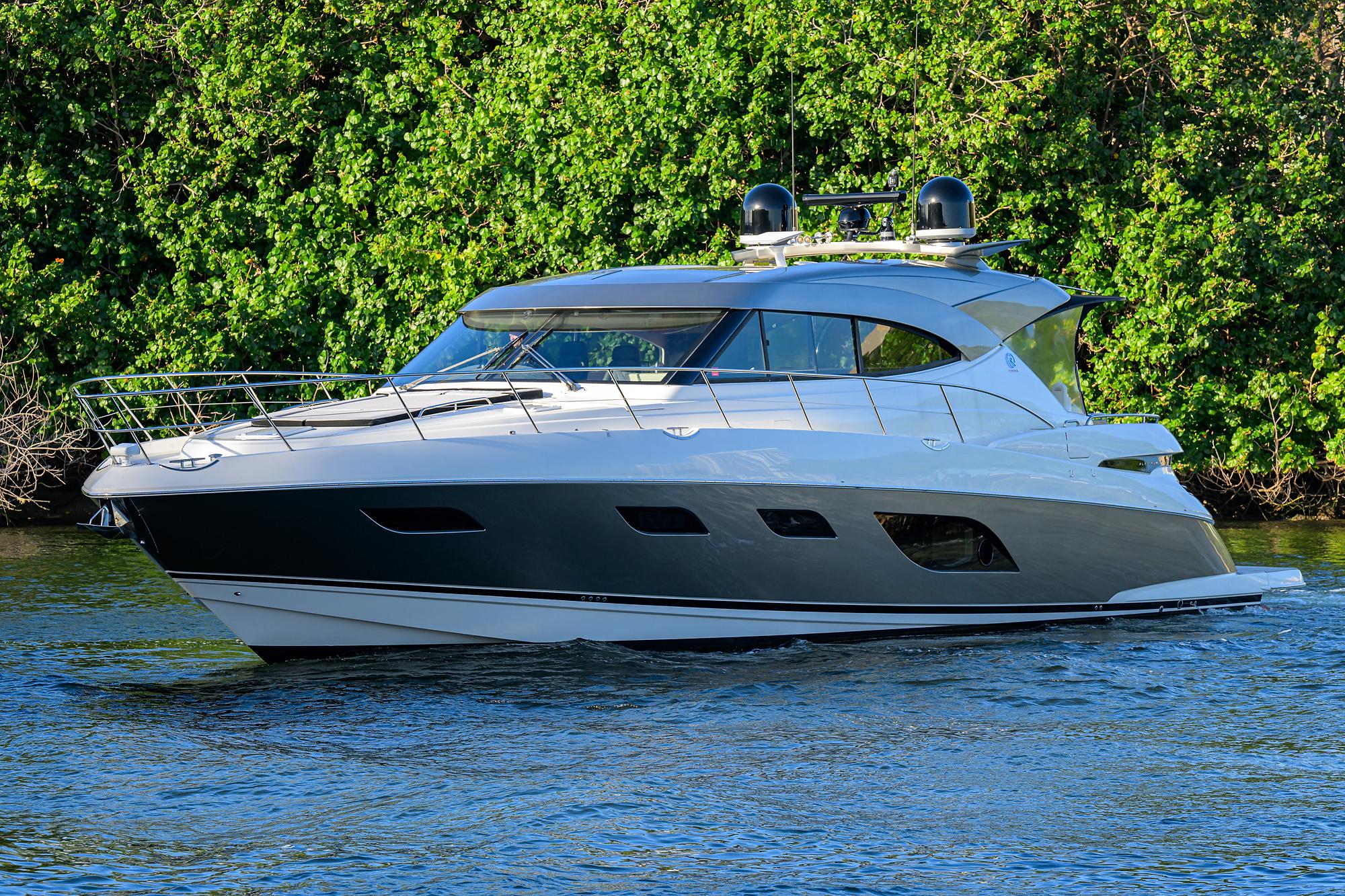 2021 Riviera 6000 Sport Yacht Platinum Edition Express Cruiser for sale ...