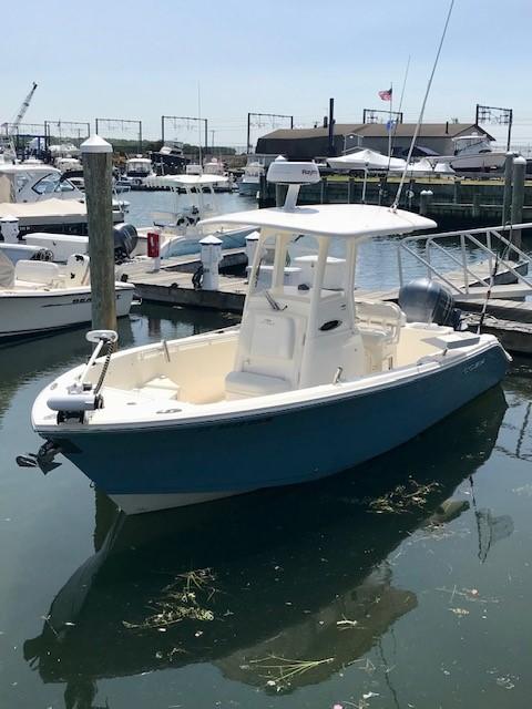 2021 Cobia 240 CC Centre Console for sale - YachtWorld