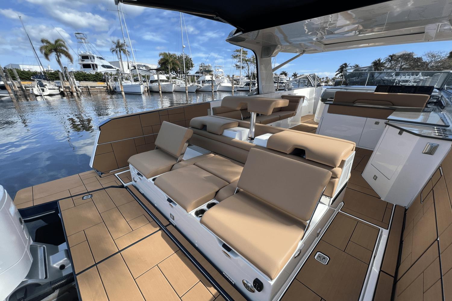 2024 Aviara AV40 Outboard Runabout for sale - YachtWorld