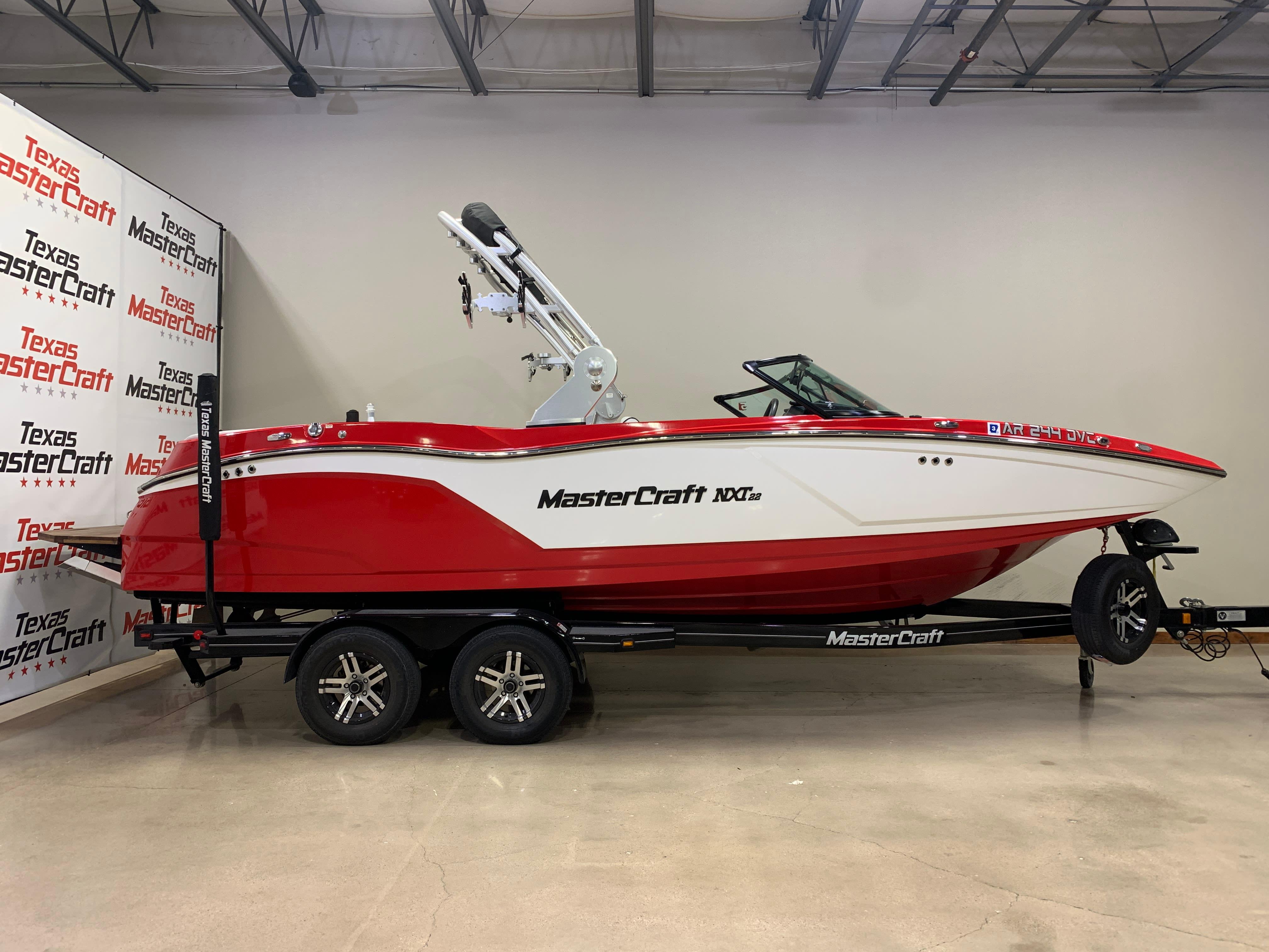 2019 MasterCraft NXT 22 Runabout-Boot Kaufen - YachtWorld