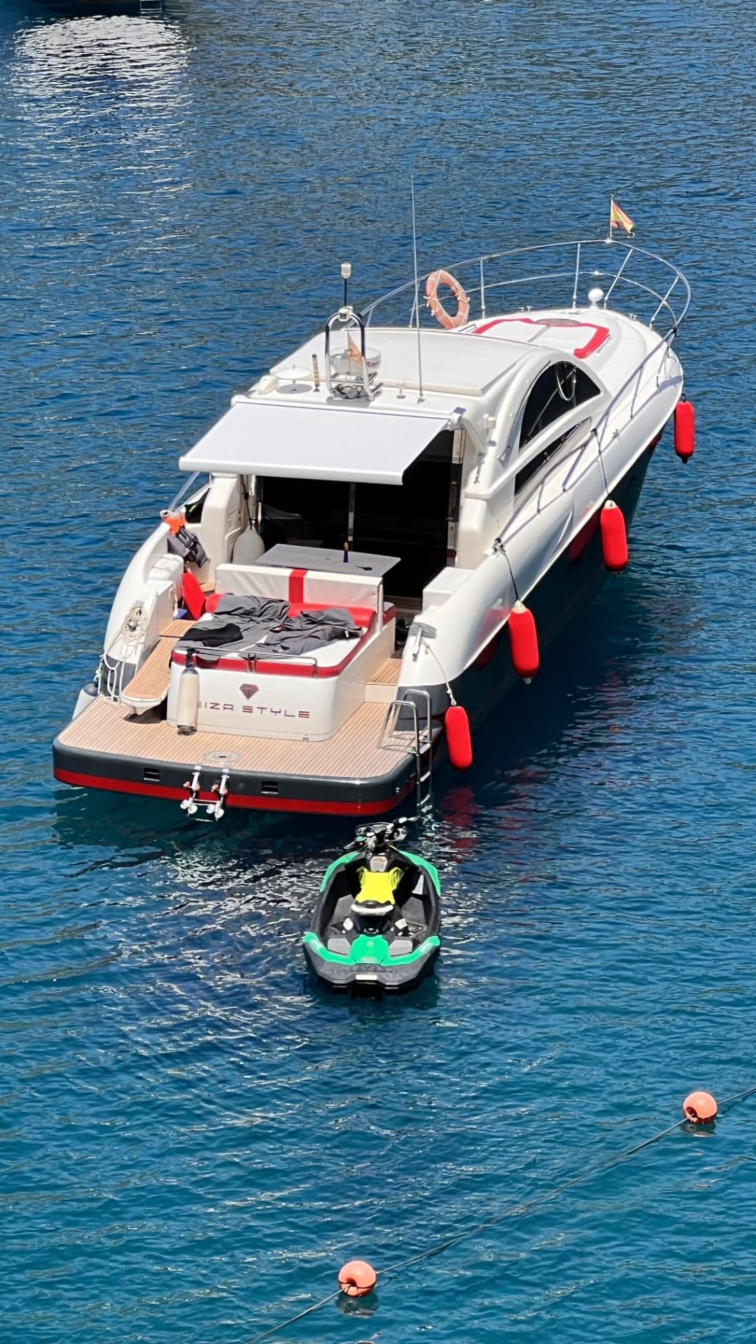 2014 Genesis Yachts Cielo 50 Motor Yachts for sale - YachtWorld