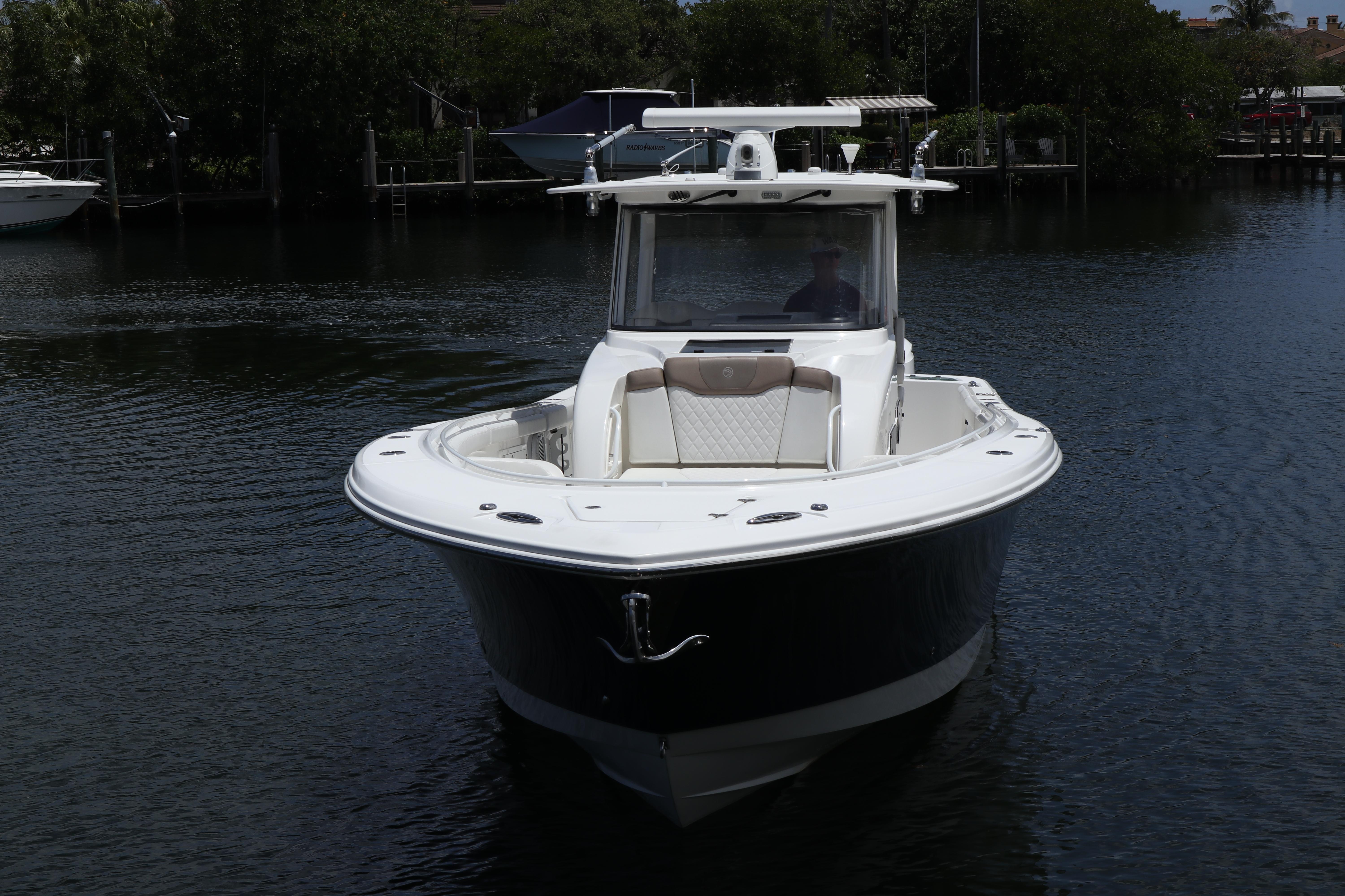 2019 Edgewater 370 CC Center Console for sale - YachtWorld