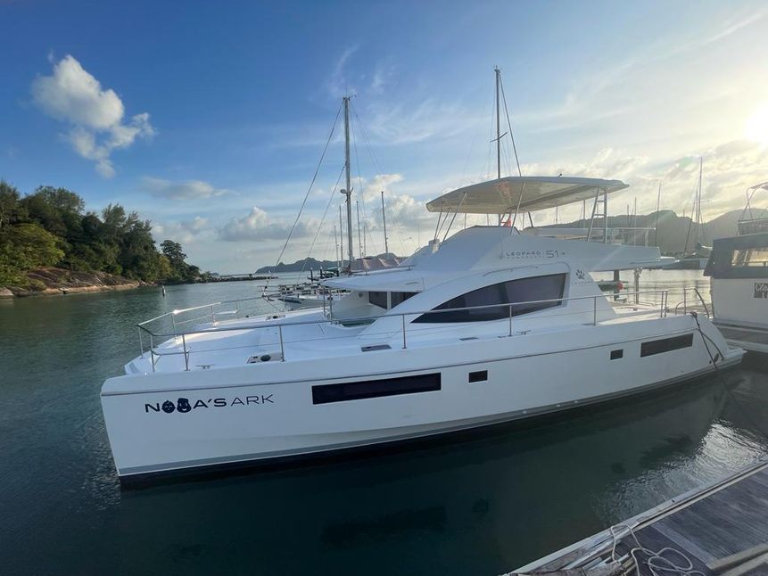 2016 Leopard 51 Powercat Power Catamaran for sale - YachtWorld