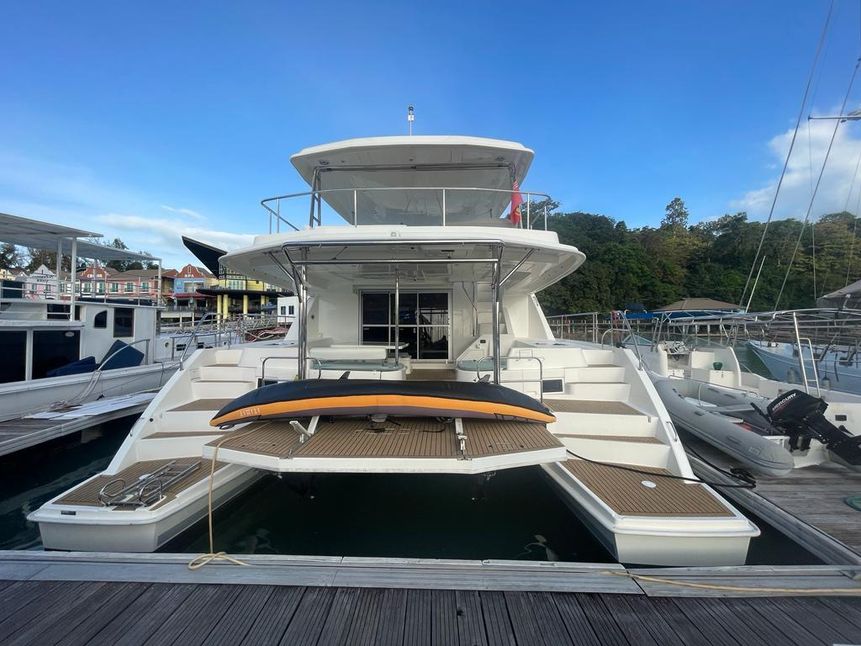 2016 Leopard 51 Powercat Power Catamaran for sale - YachtWorld