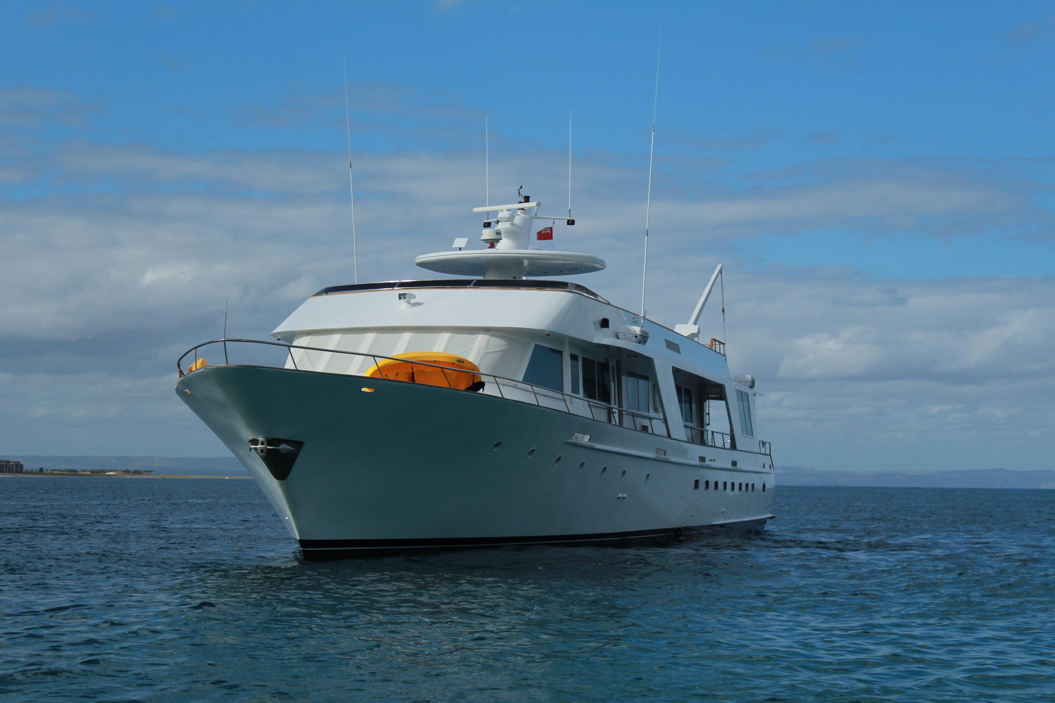 MI AMOR Motor Yachts DeFever for sale - YachtWorld