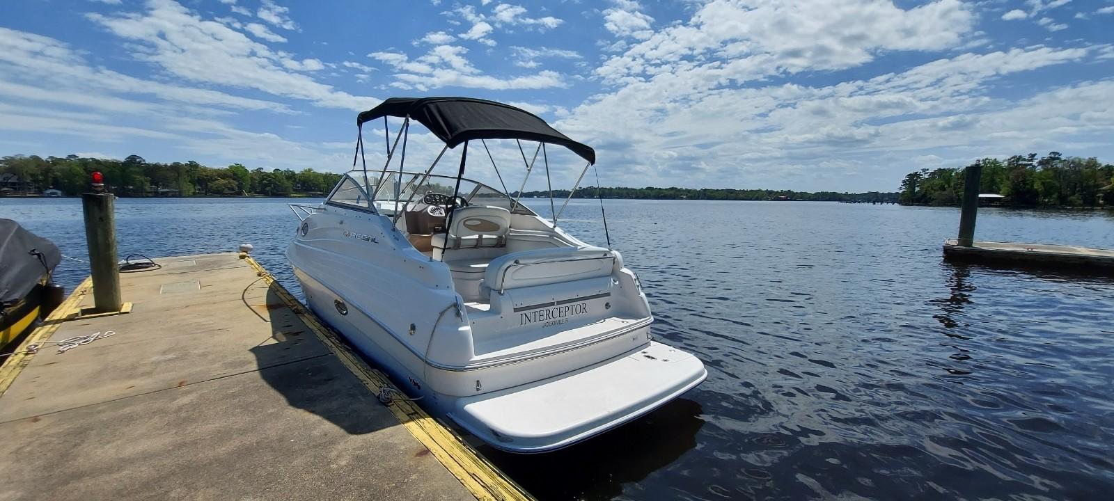 2004 Regal 2465 Commodore Cruiser for sale - YachtWorld