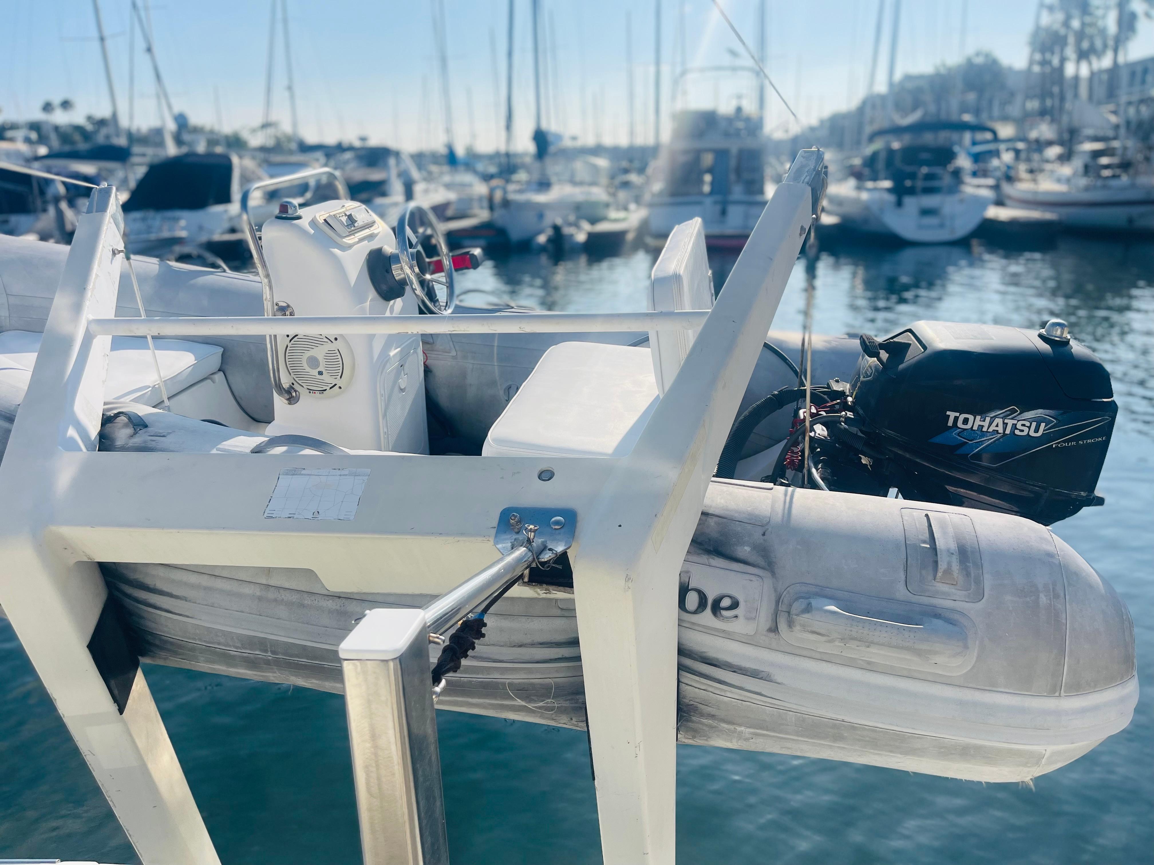 2004 Carver 44 Cockpit Motor Yacht Motor Yacht for sale - YachtWorld