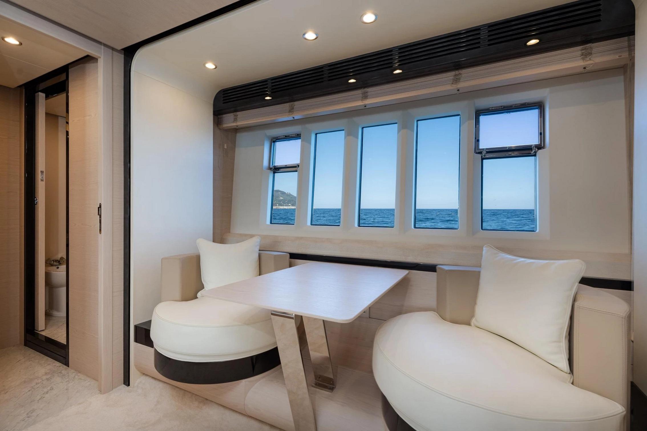 Occasion 2016 Azimut 80 - Barcelona | Annonces du Bateau