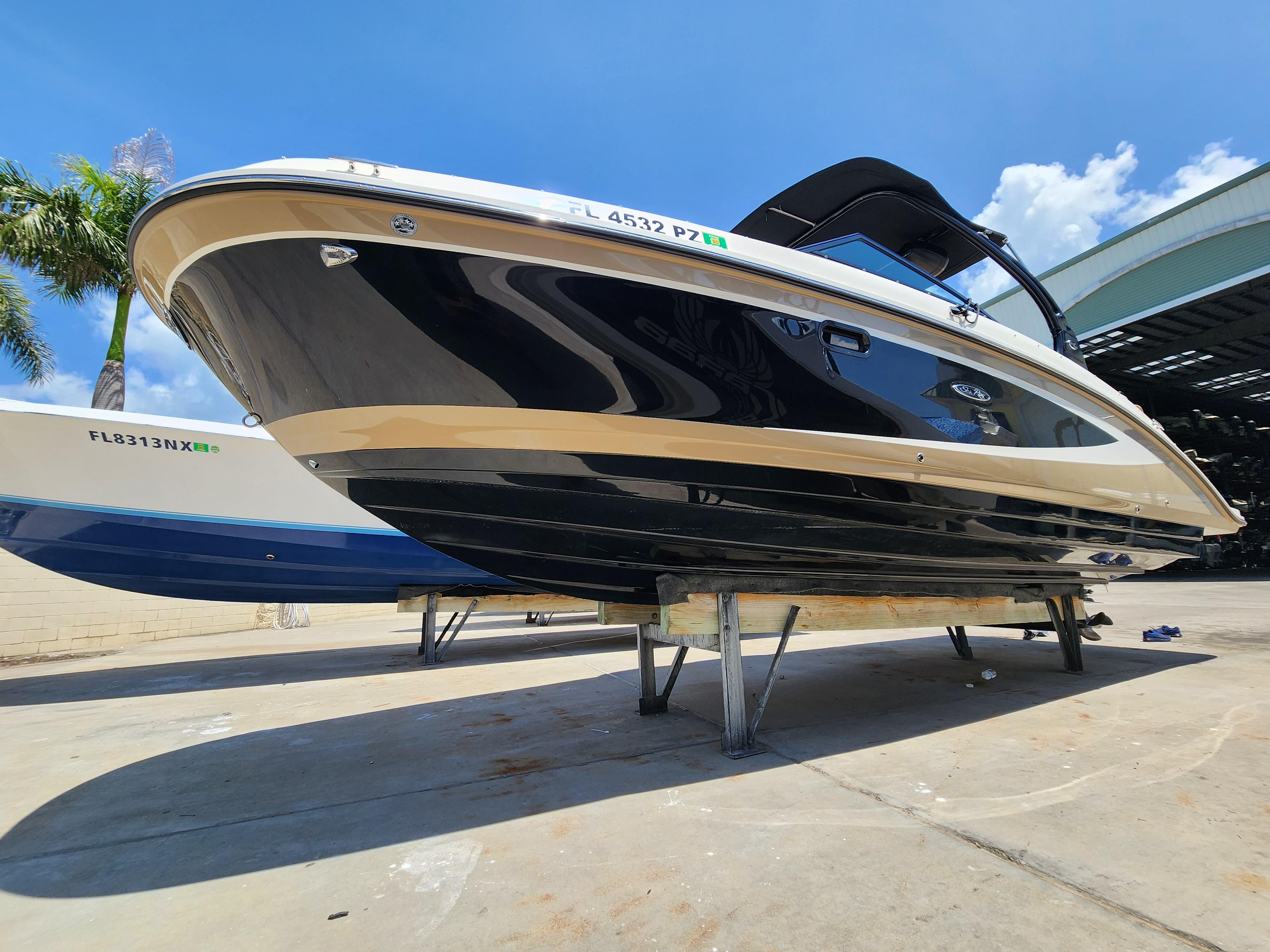 2015 Sea Ray 270 Sundeck Deck for sale - YachtWorld