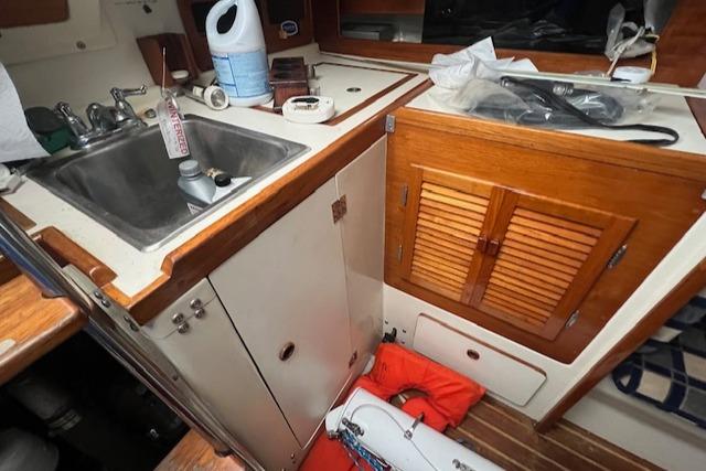 1981 Pearson 323 Sloop Sloop for sale - YachtWorld