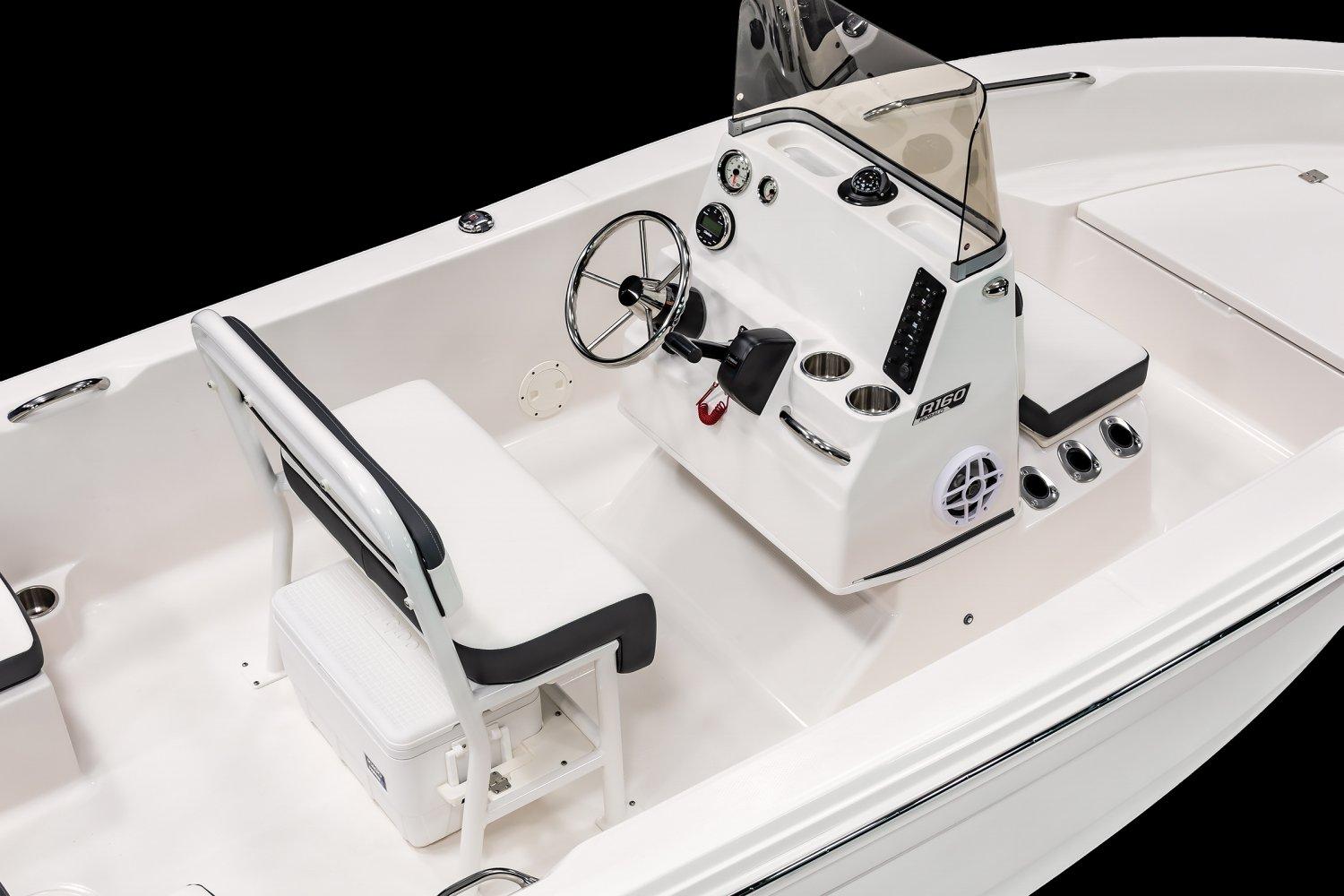 2025 Robalo R160 Center Console Center Console for sale - YachtWorld
