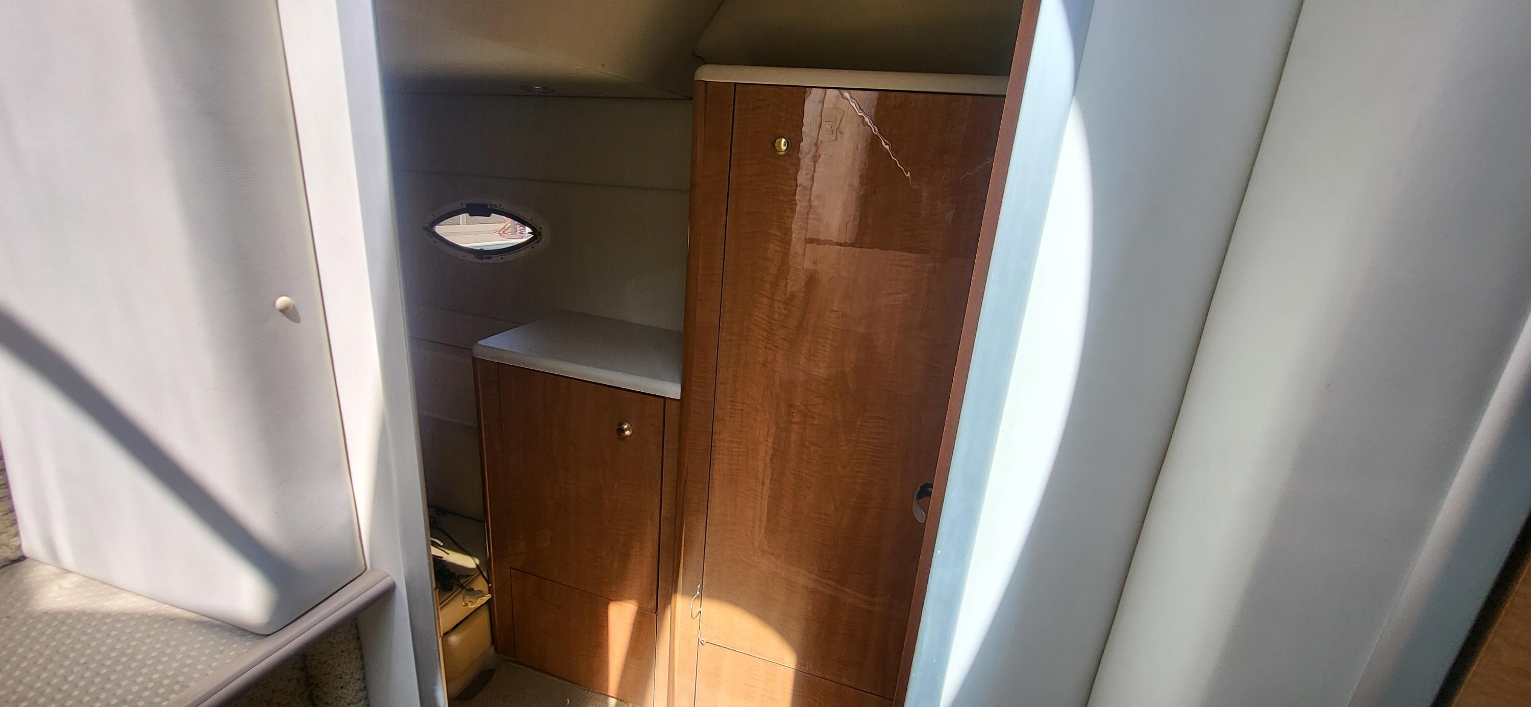 2002 Maxum 3500 SCR Cruiser for sale - YachtWorld