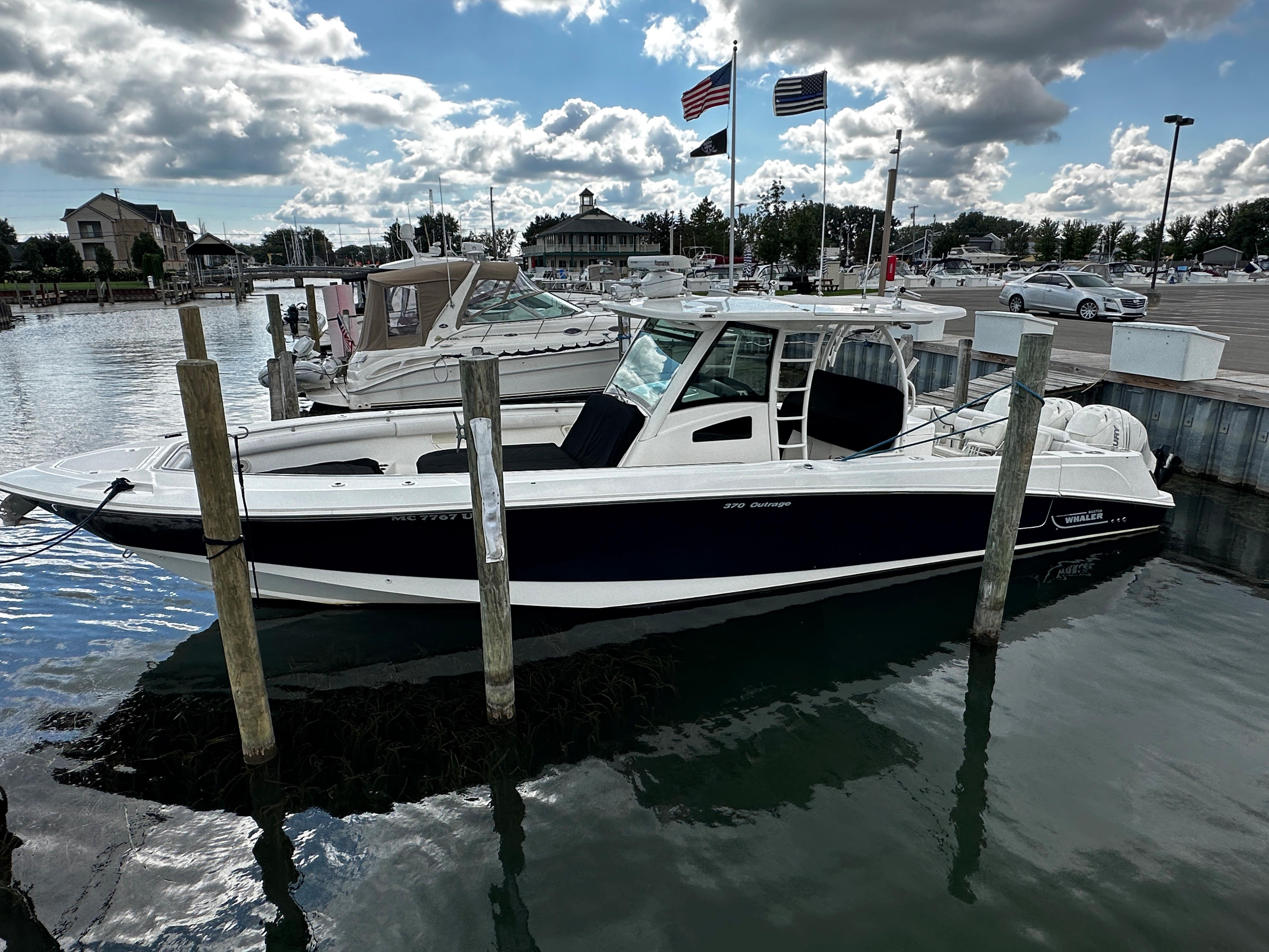 2014 Boston Whaler 370 Outrage Freshwater Fishing for sale - YachtWorld