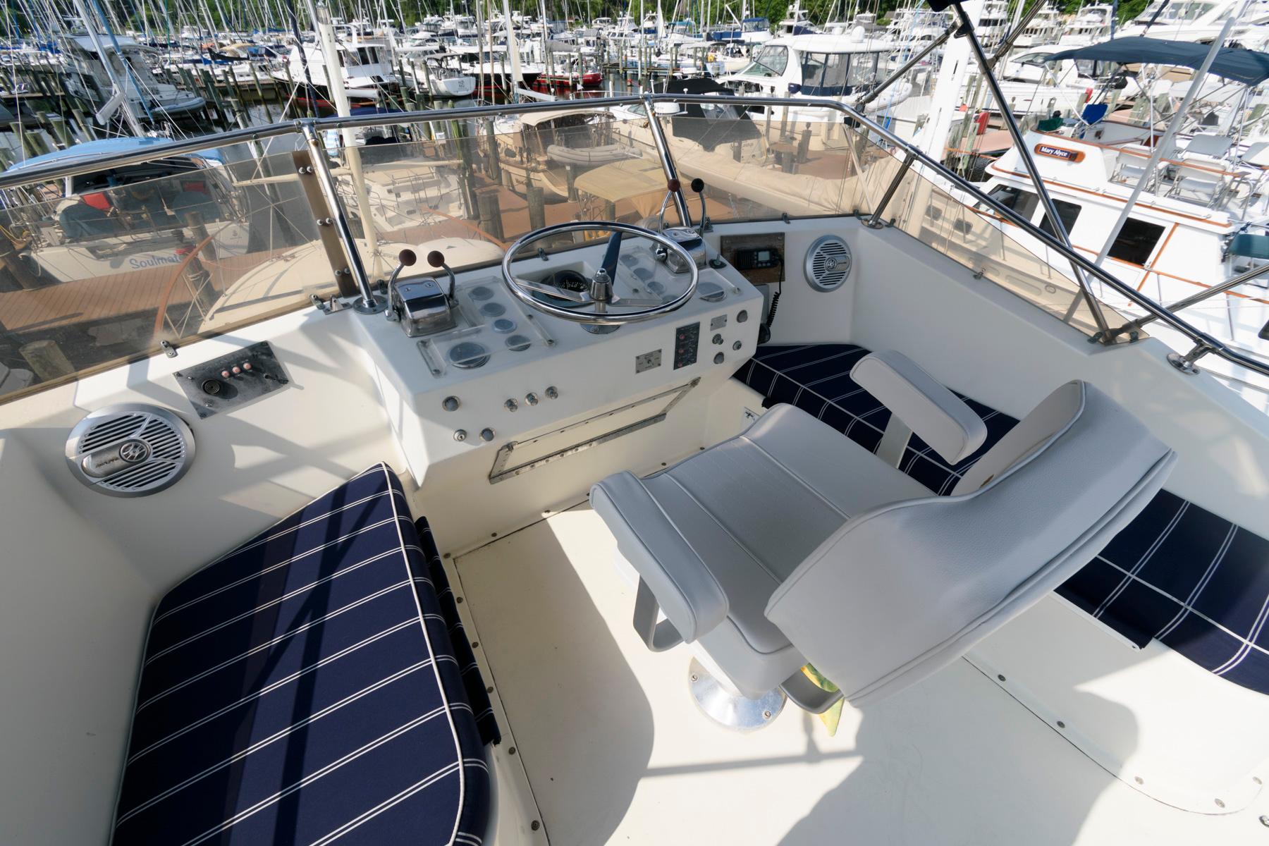 1979 Hatteras 43 Double Cabin Motor Yacht for sale - YachtWorld