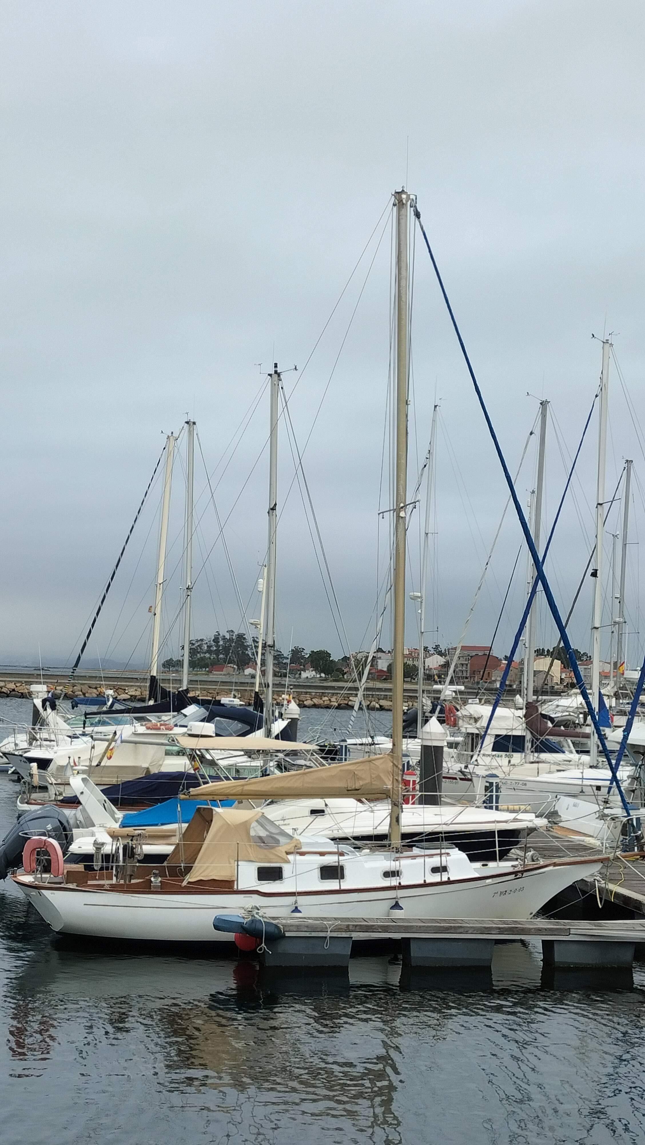 Offshore Yachts Nantucket Clipper Usado en Pontevedra - Cosas de Barcos