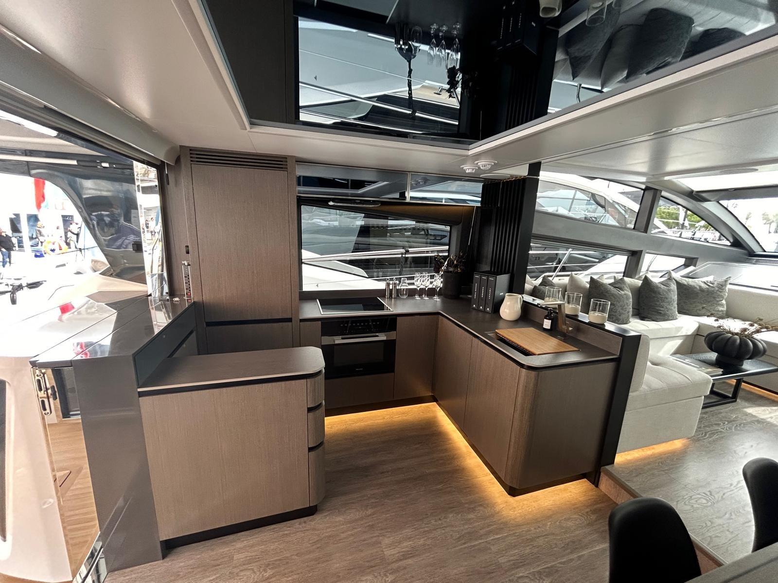 2024 Pearl 62 Pearl Motor Yacht for sale - YachtWorld