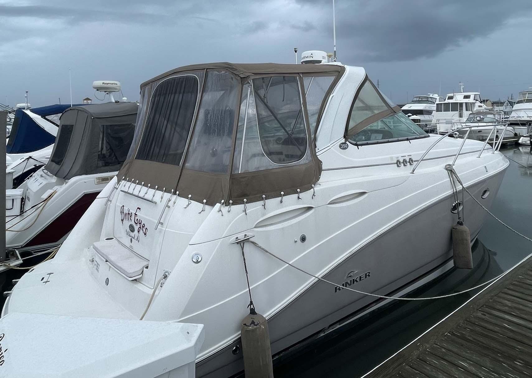 Used Rinker 350 Express Cruiser in New Jersey - iNautia