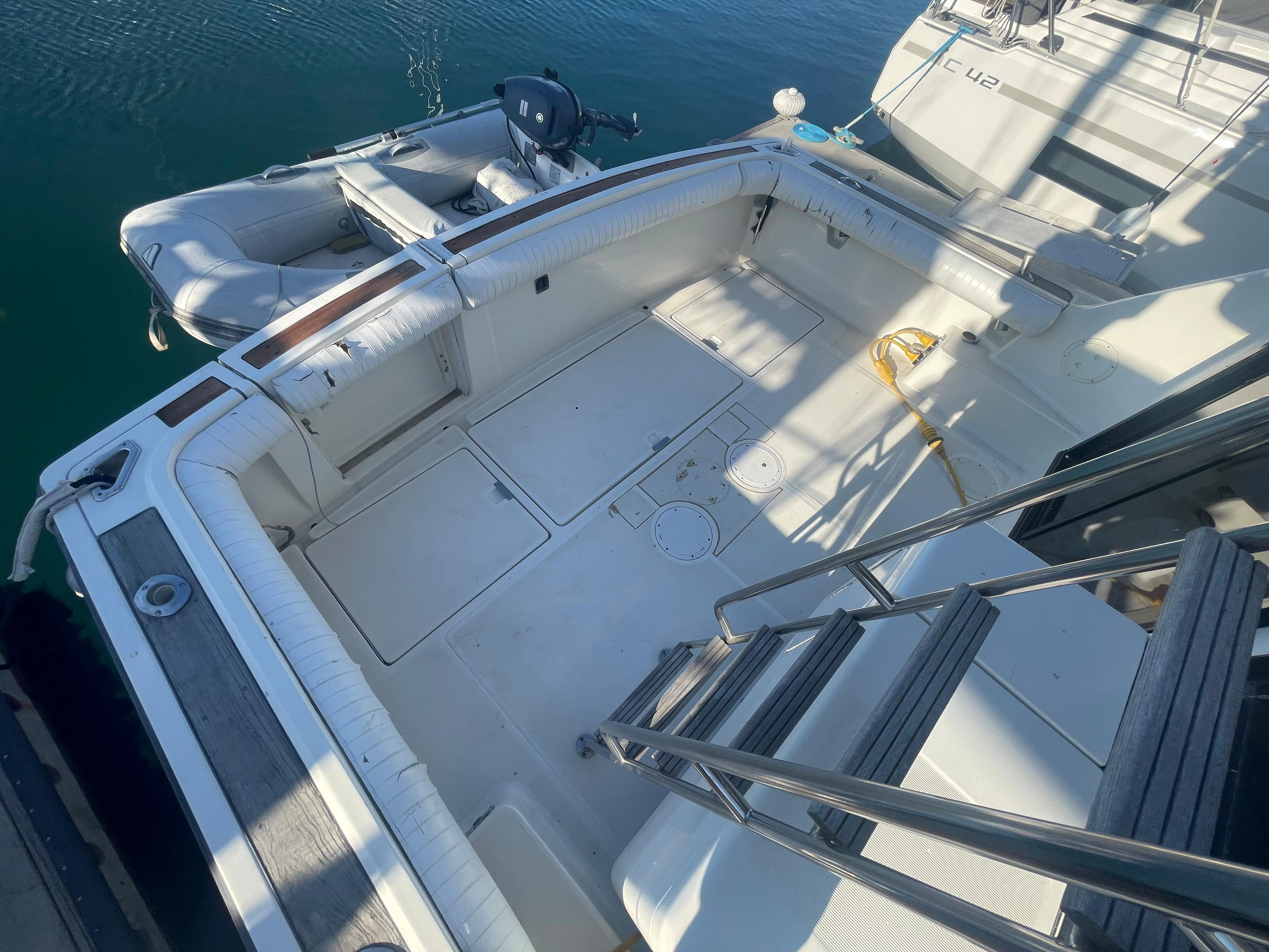 1989 Tiara Yachts 3600 Convertible Flybridge Boot Kaufen - YachtWorld