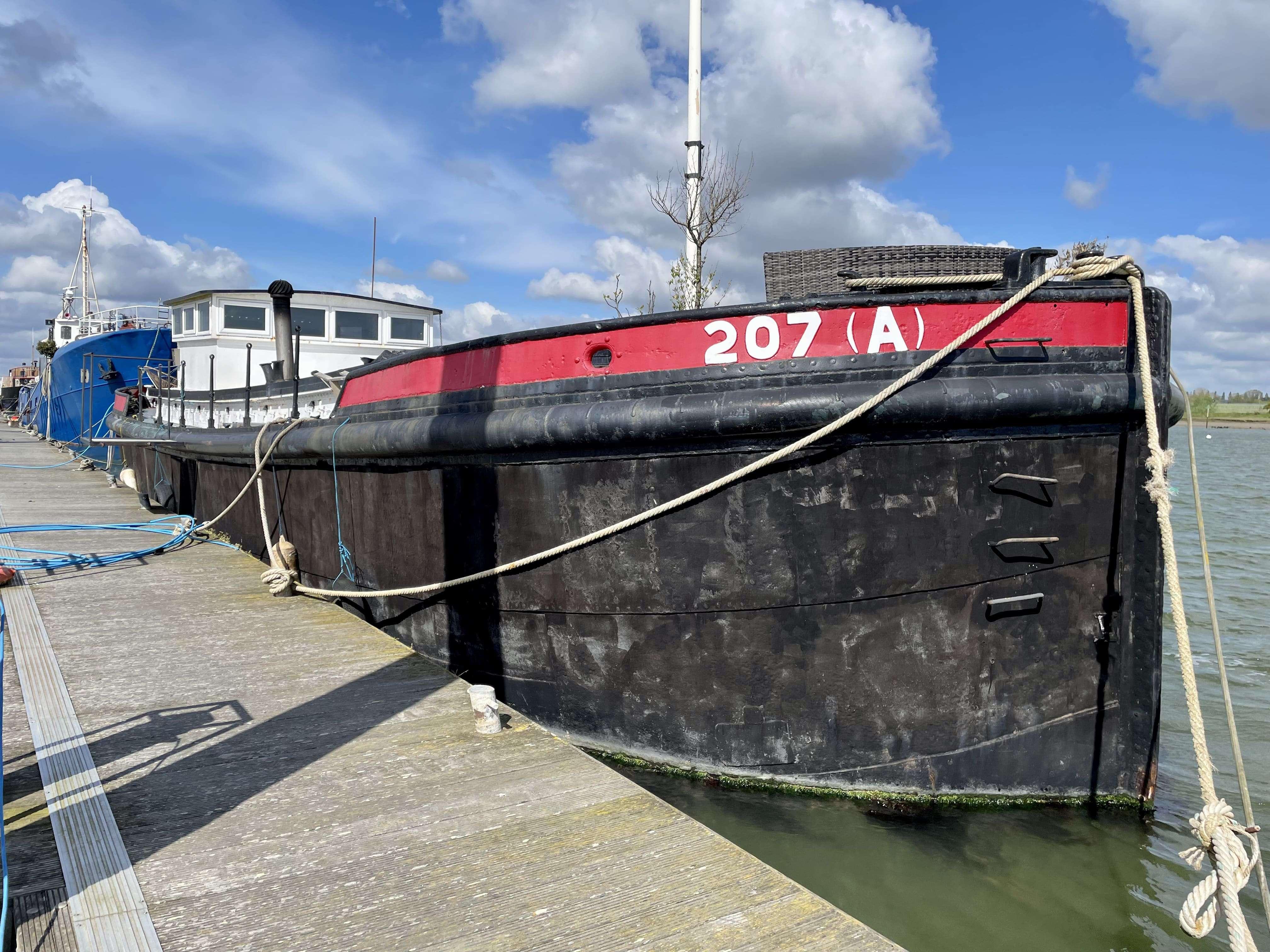 Used Barge Converted Ammunitions Barge in Essex - iNautia