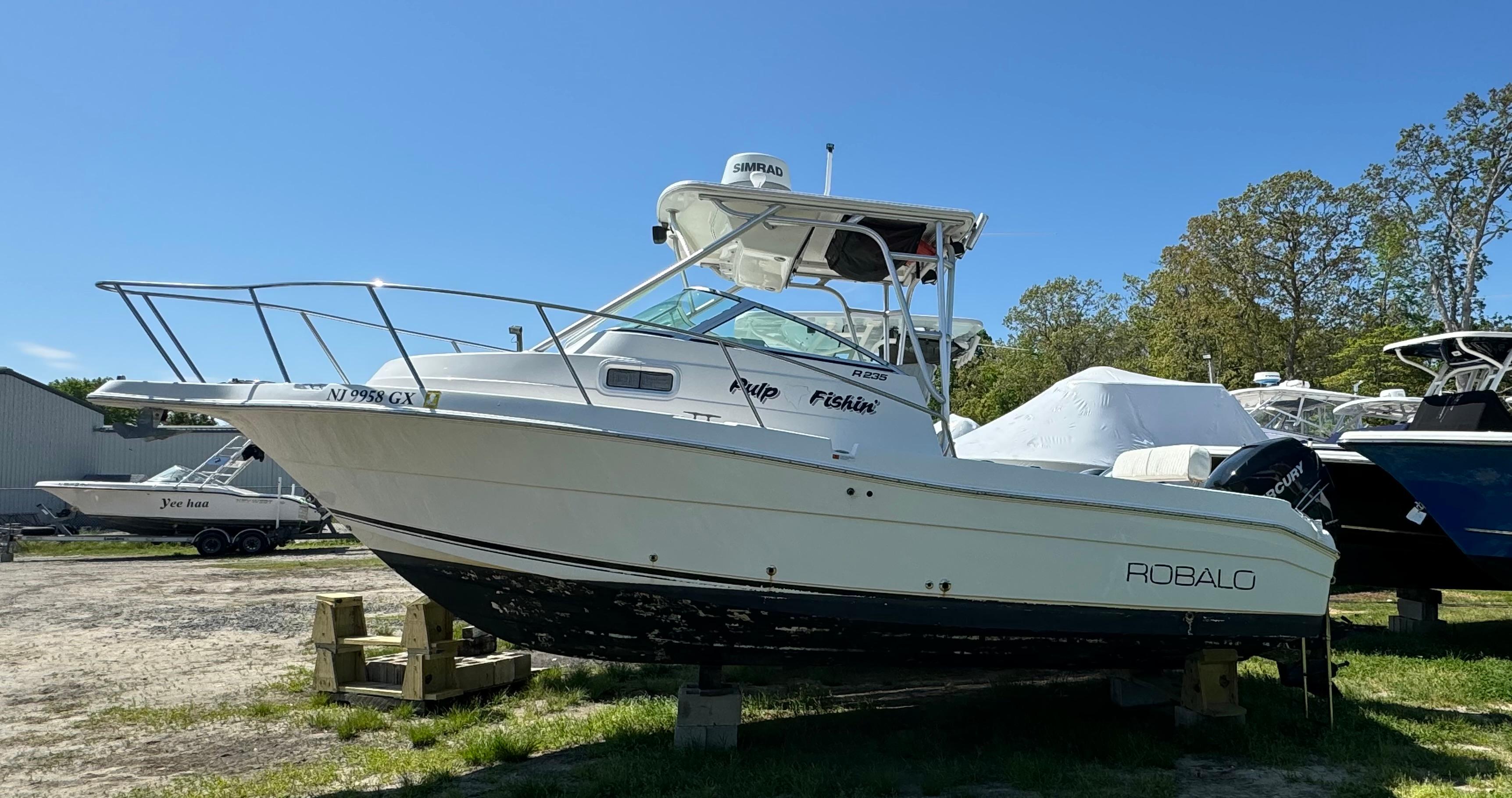 2005 Robalo 235 Robalo Walkaround for sale - YachtWorld