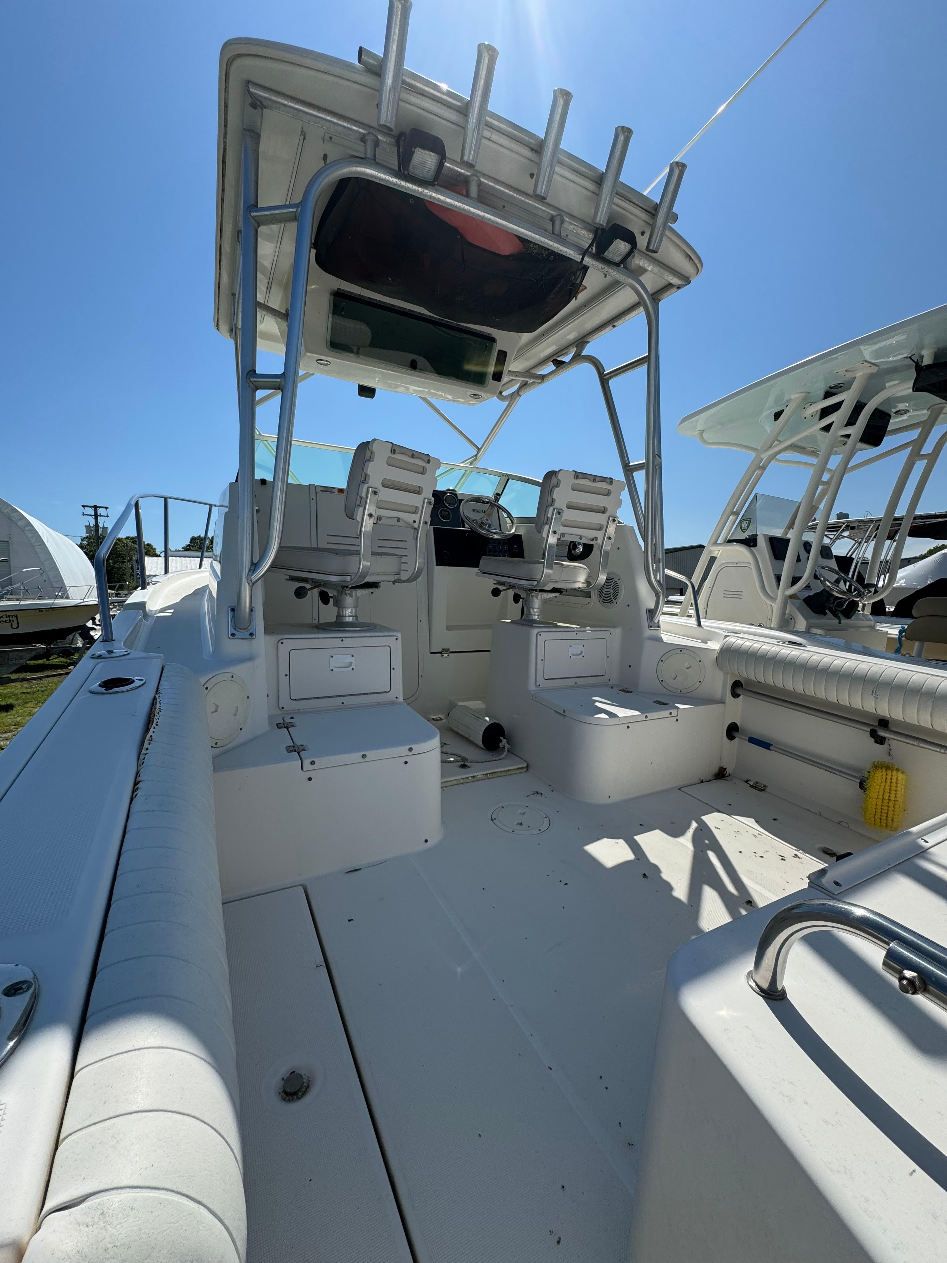 2005 Robalo 235 Robalo Walkaround for sale - YachtWorld