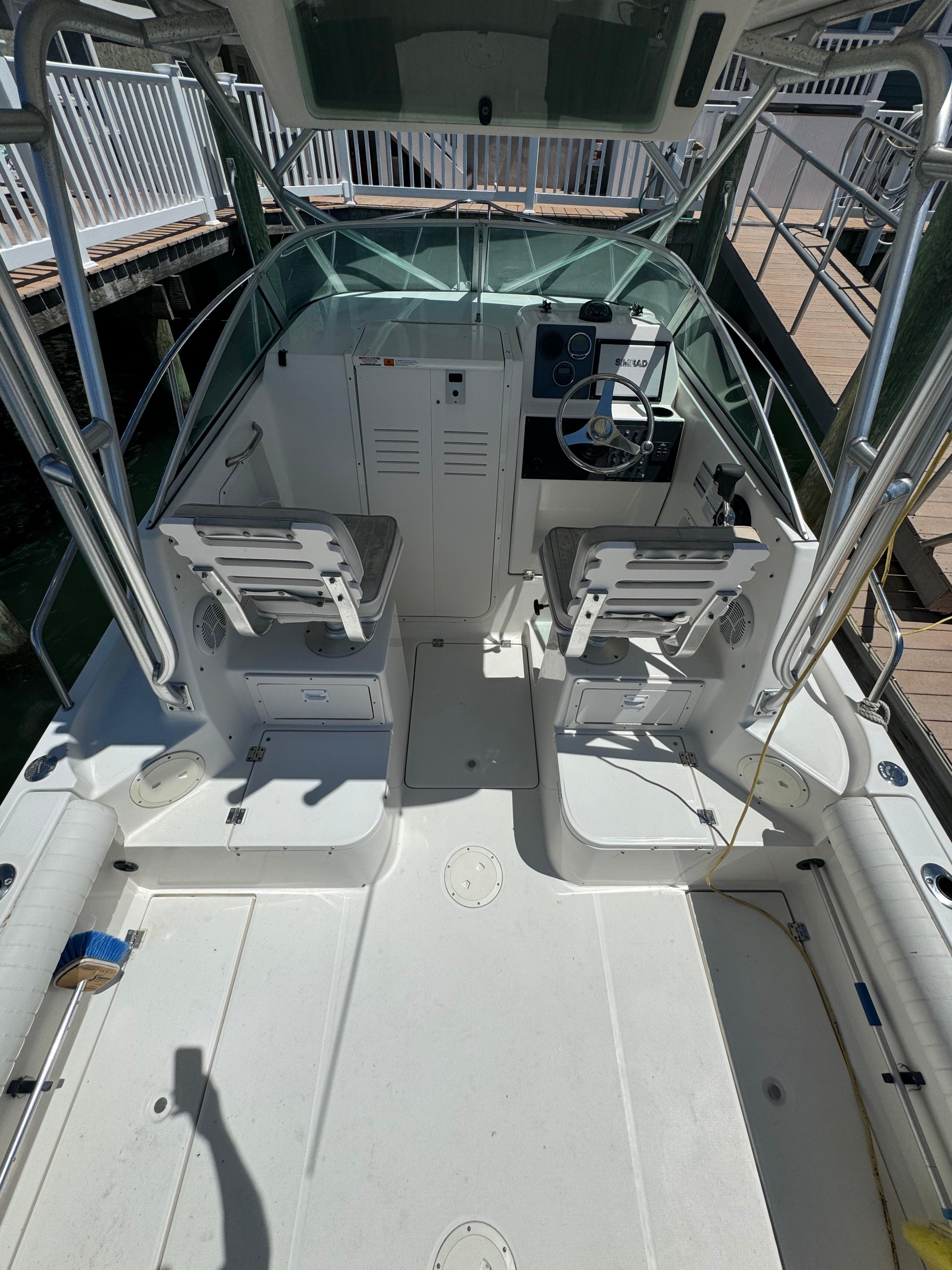 2005 Robalo 235 Robalo Walkaround for sale - YachtWorld
