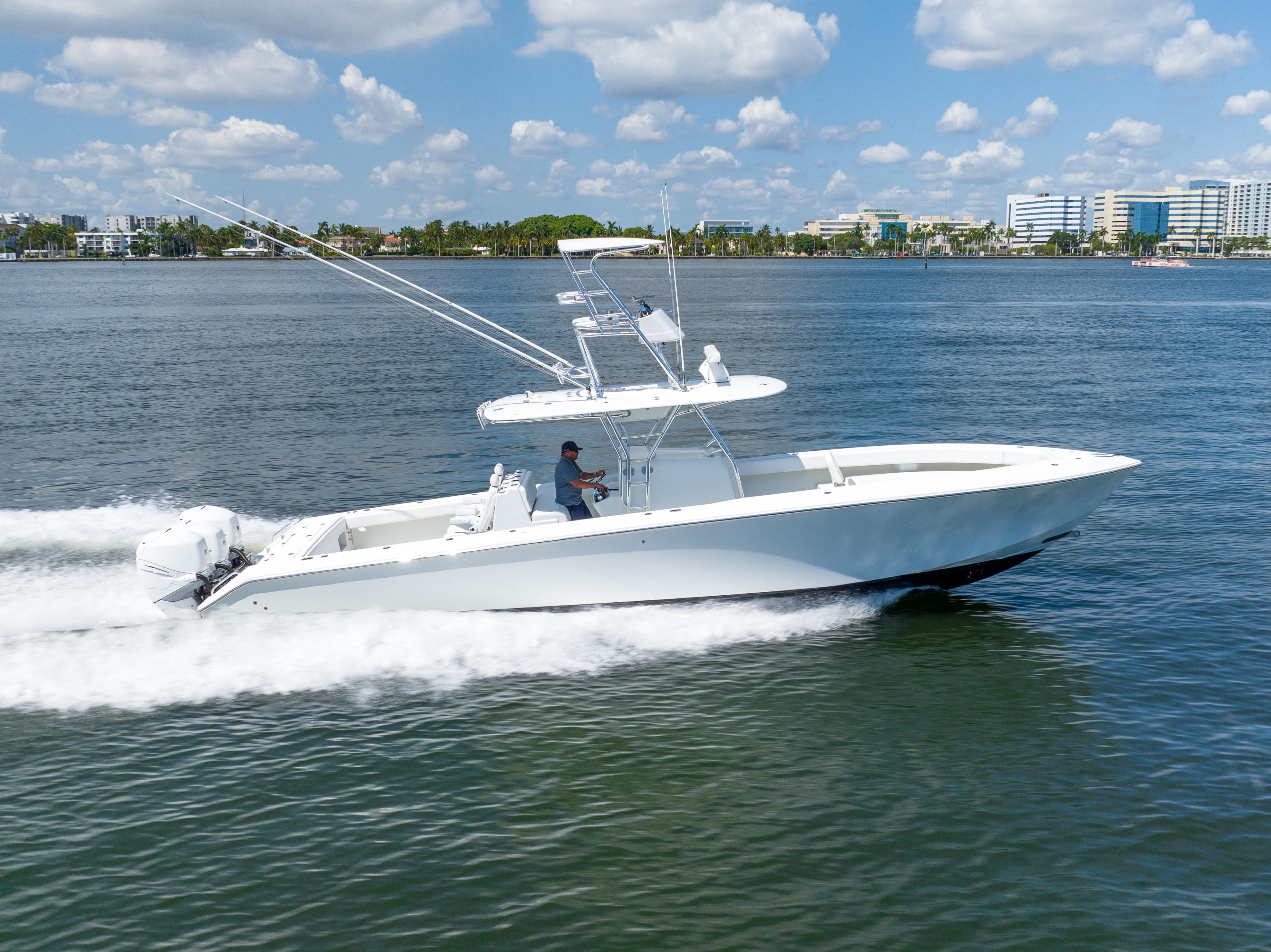 2015 Bahama Bahama 41 Center Console for sale - YachtWorld