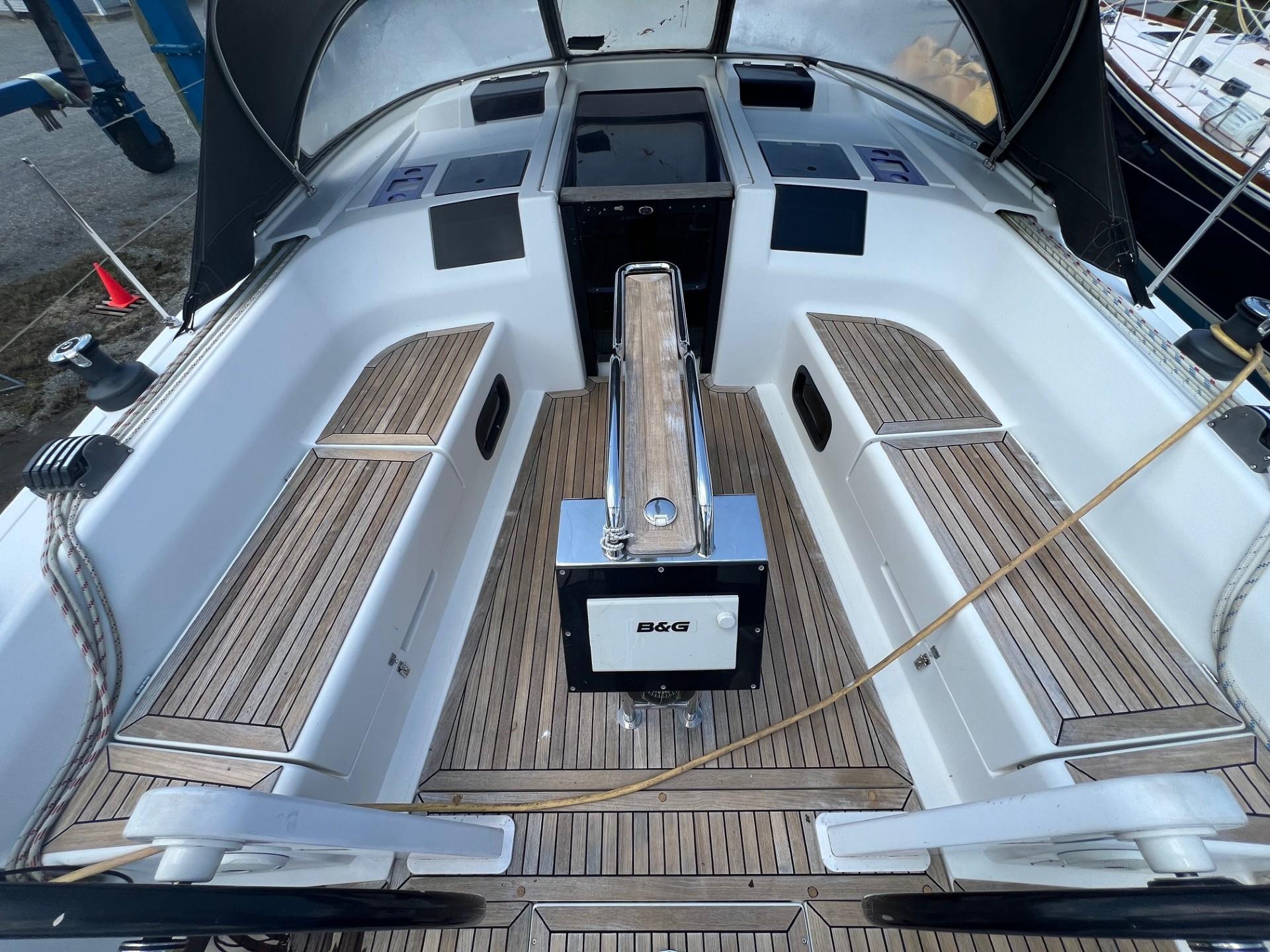 2016 Hanse 415 Cruiser for sale - YachtWorld