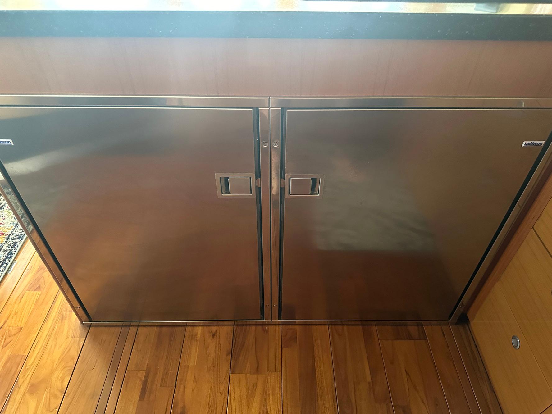 1999 Jefferson 48 Rivanna Motor Yacht for sale - YachtWorld