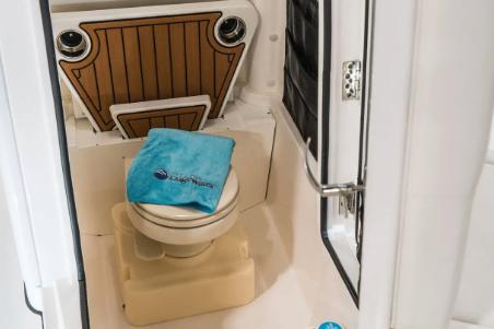 2025 Edgewater 230CC Center Console for sale - YachtWorld