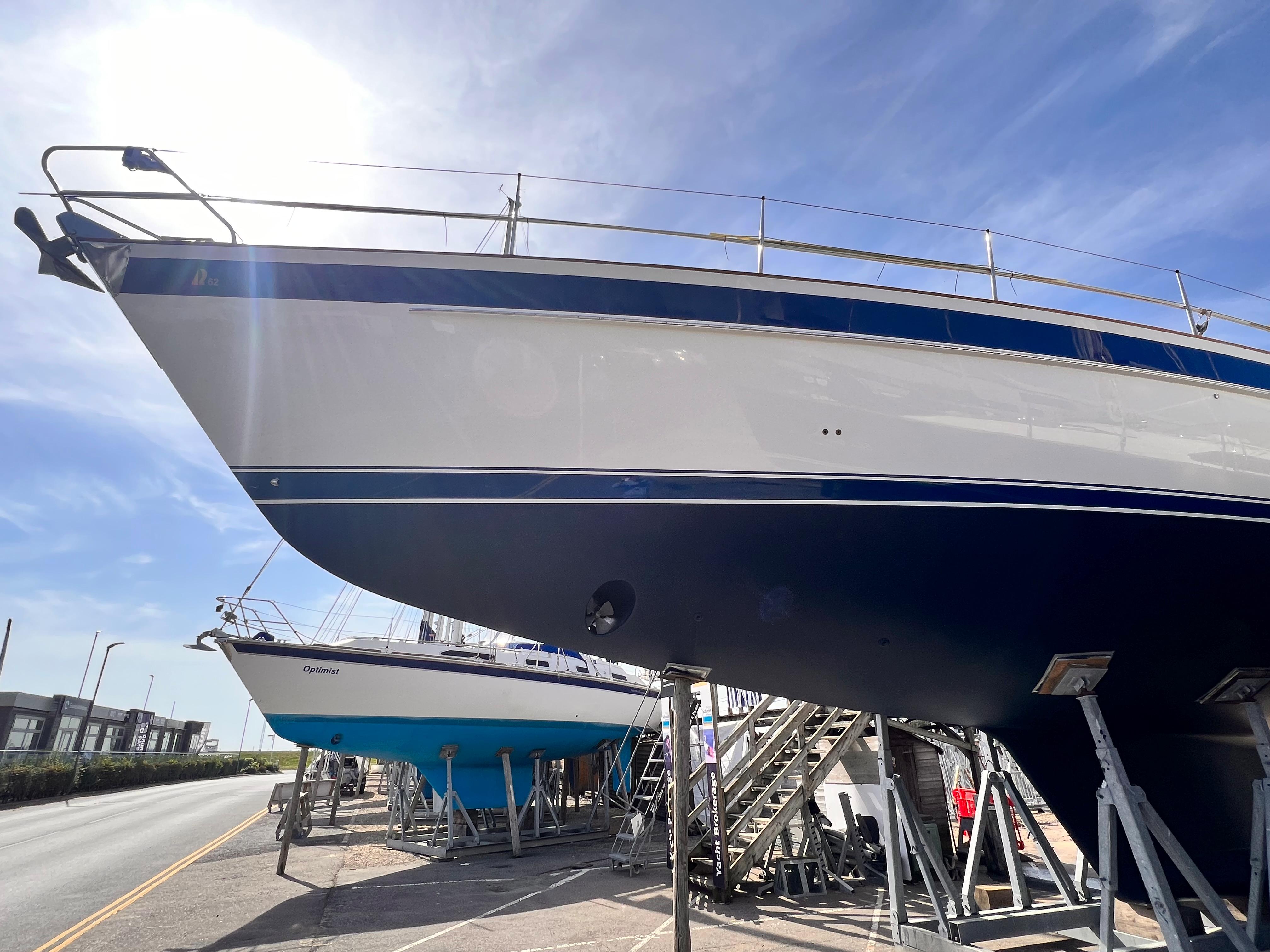 2004 Hallberg-Rassy 62 Centre Cockpit for sale - YachtWorld