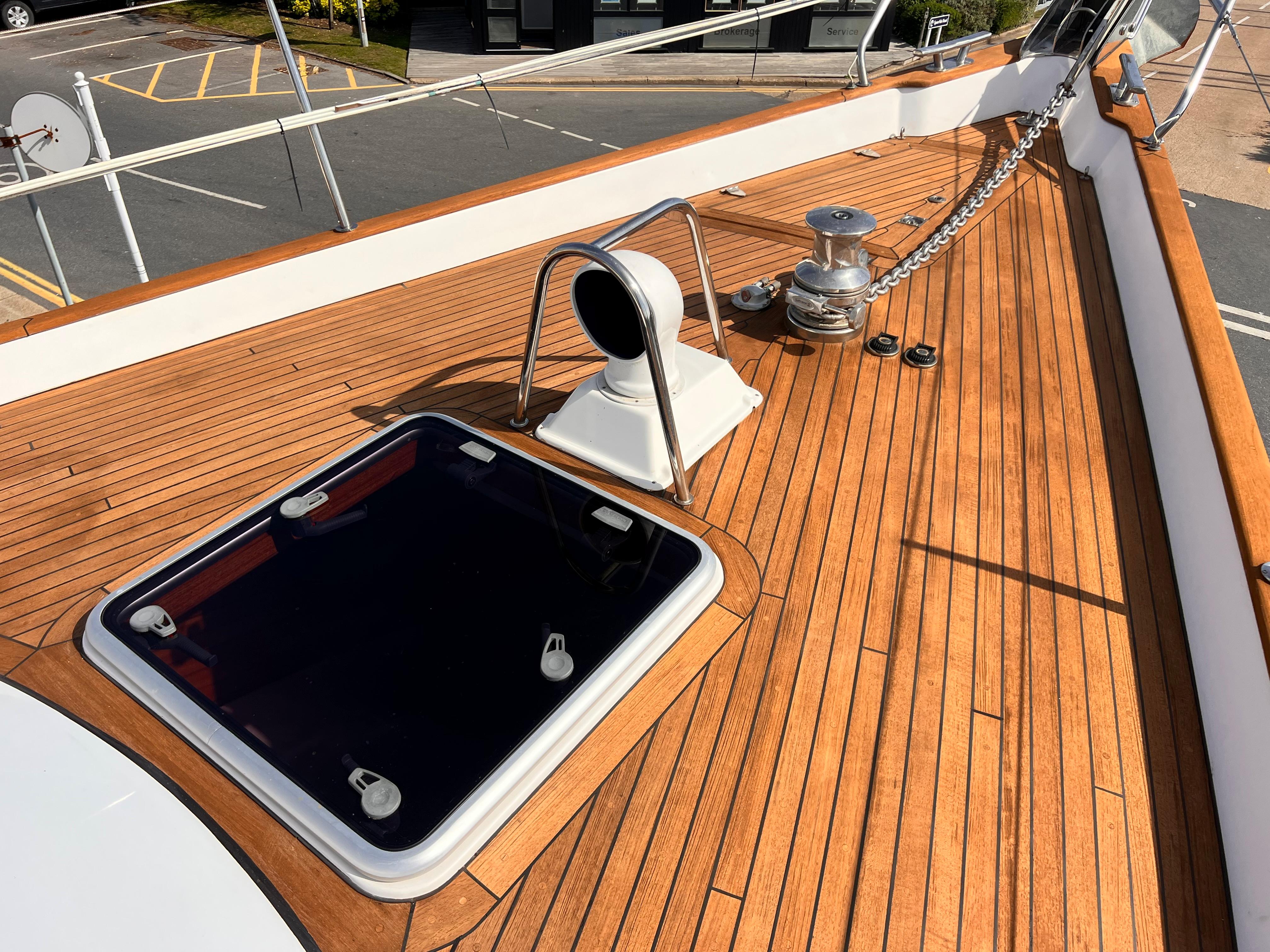 2004 Hallberg-Rassy 62 Centre Cockpit for sale - YachtWorld
