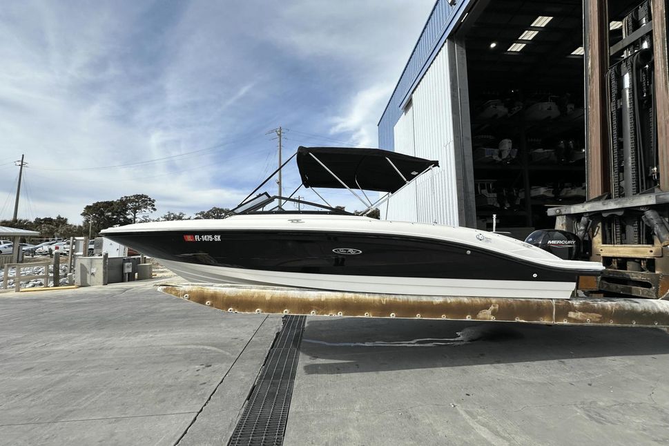 2021 Sea Ray 21 SPX OB Runabout for sale - YachtWorld
