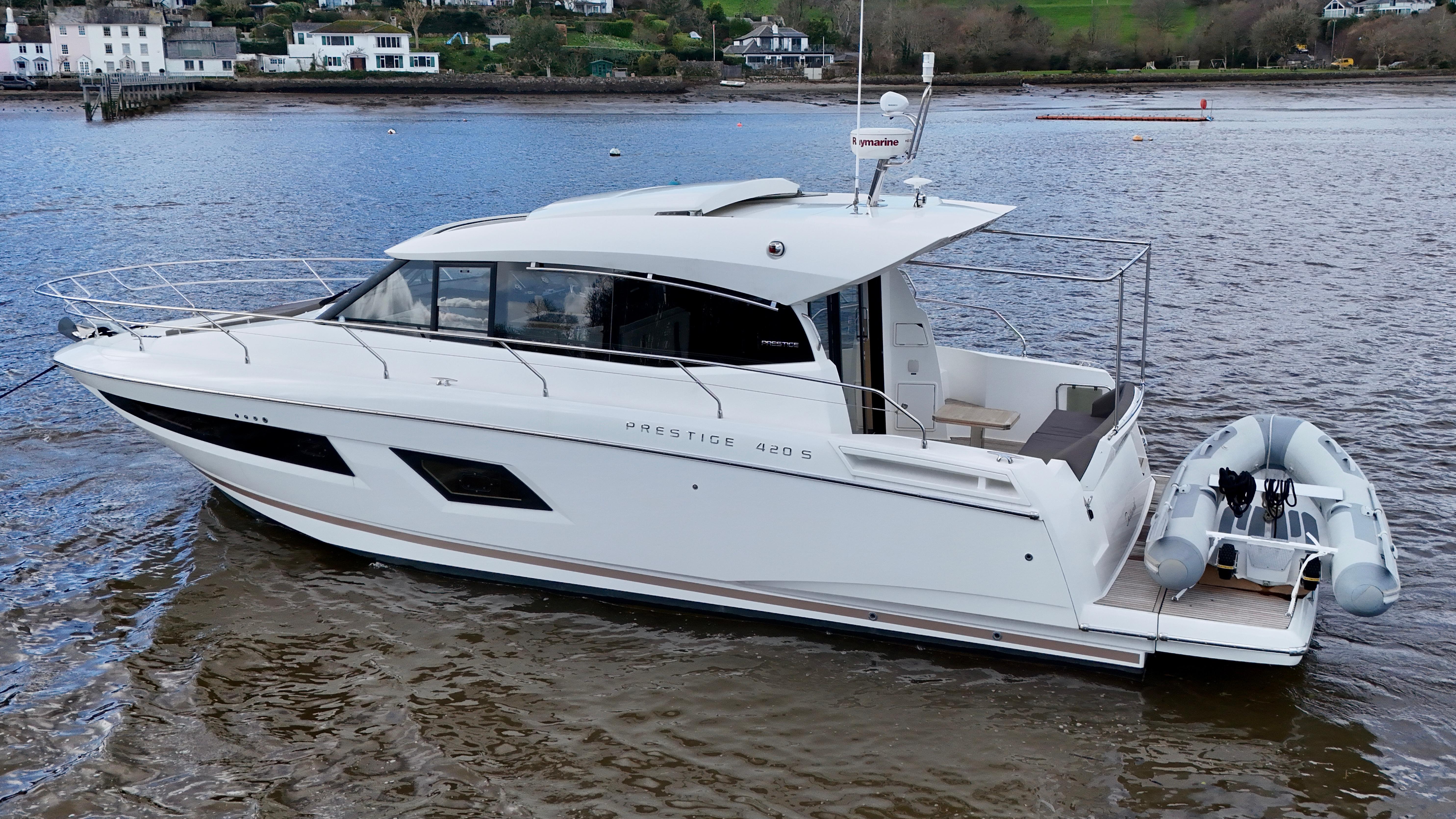 2016 Prestige 420S Motor Yachts for sale - YachtWorld