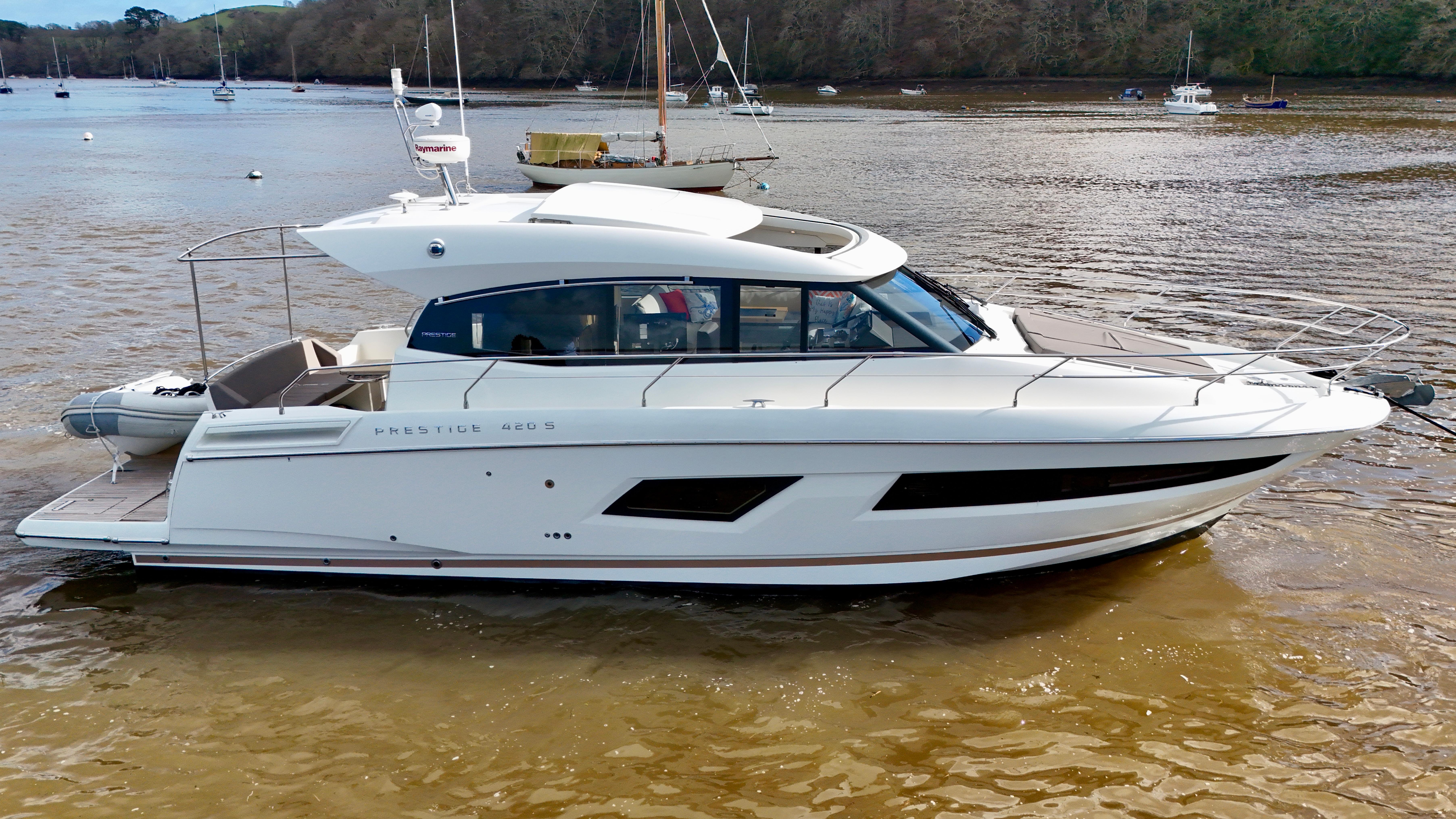 2016 Prestige 420S Motor Yachts for sale - YachtWorld