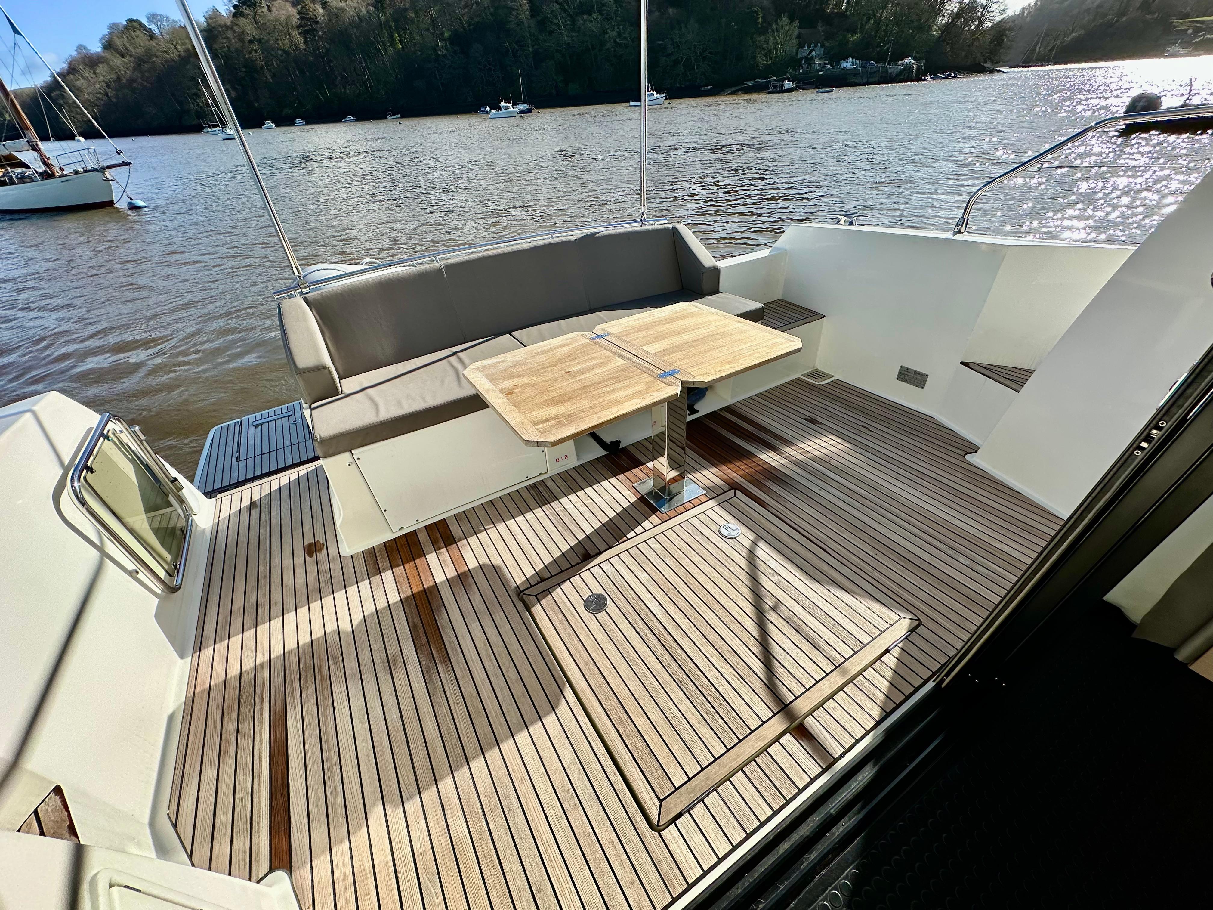 2016 Prestige 420S Motor Yachts for sale - YachtWorld