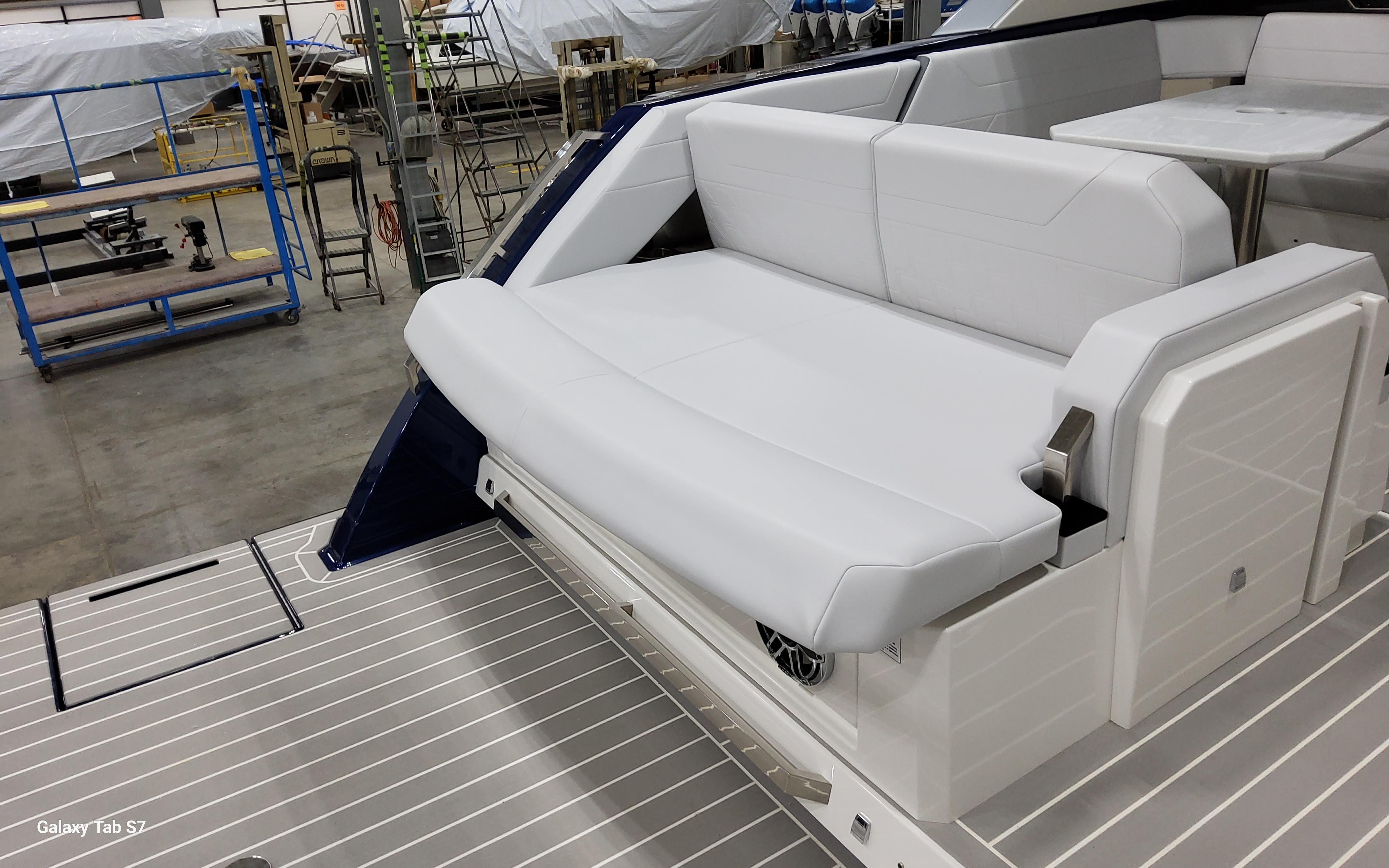 2025 Formula 500 Super Sport Crossover Cruiser for sale - YachtWorld