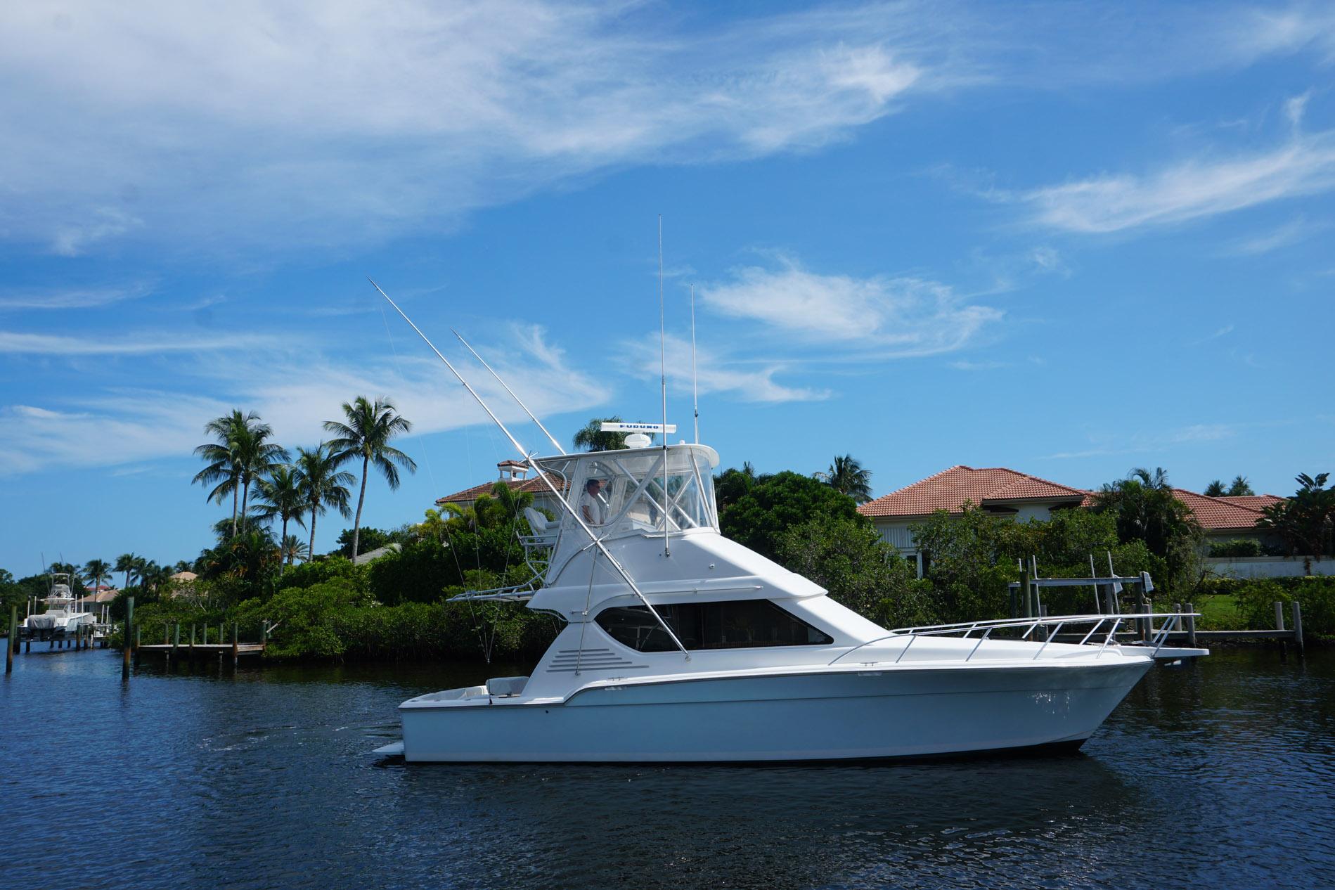 Custom Mirage Yachts 40 Convertible Usado en Florida - Cosas de Barcos
