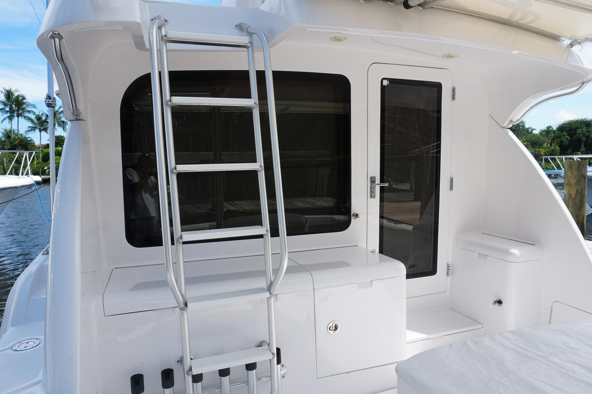 Custom Mirage Yachts 40 Convertible Usado en Florida - Cosas de Barcos