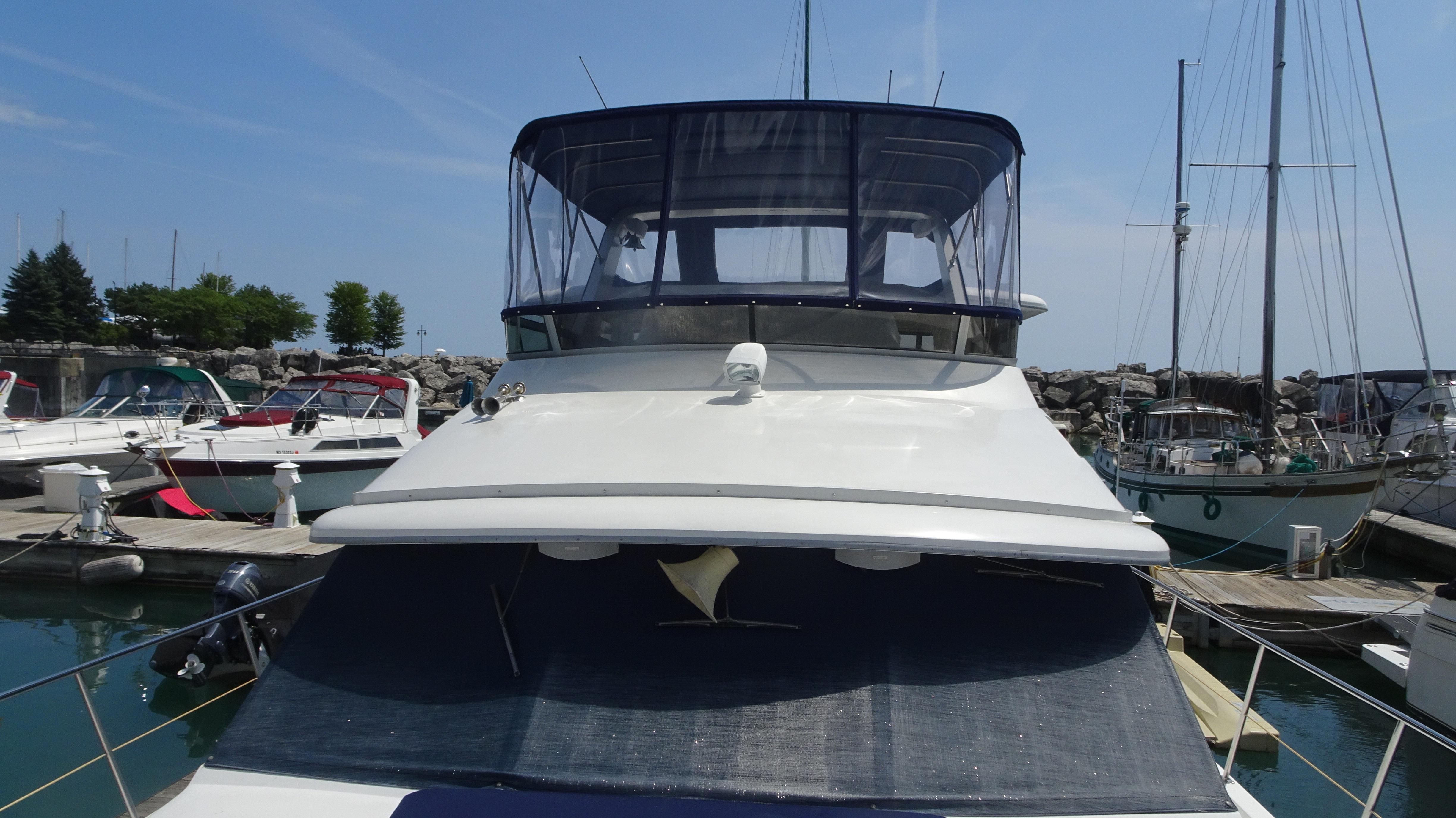 1995 Carver 440 Aft Cabin Motor Yacht Aft Cabin for sale - YachtWorld