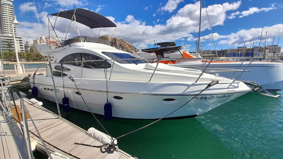 Used Azimut 39 Flybridge in Alicante - iNautia